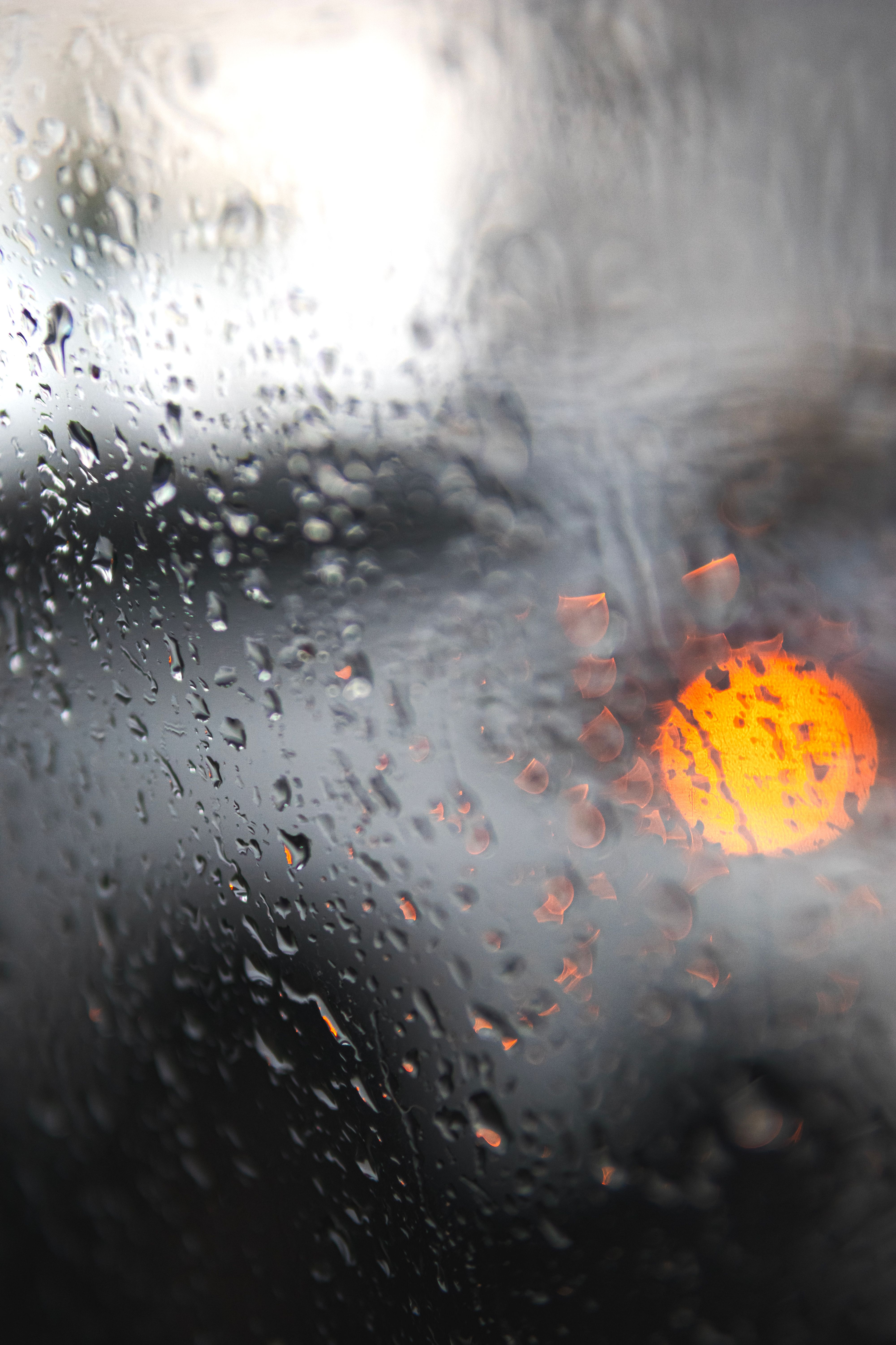 Blurry Window Pane in Rain · Free Stock Photo