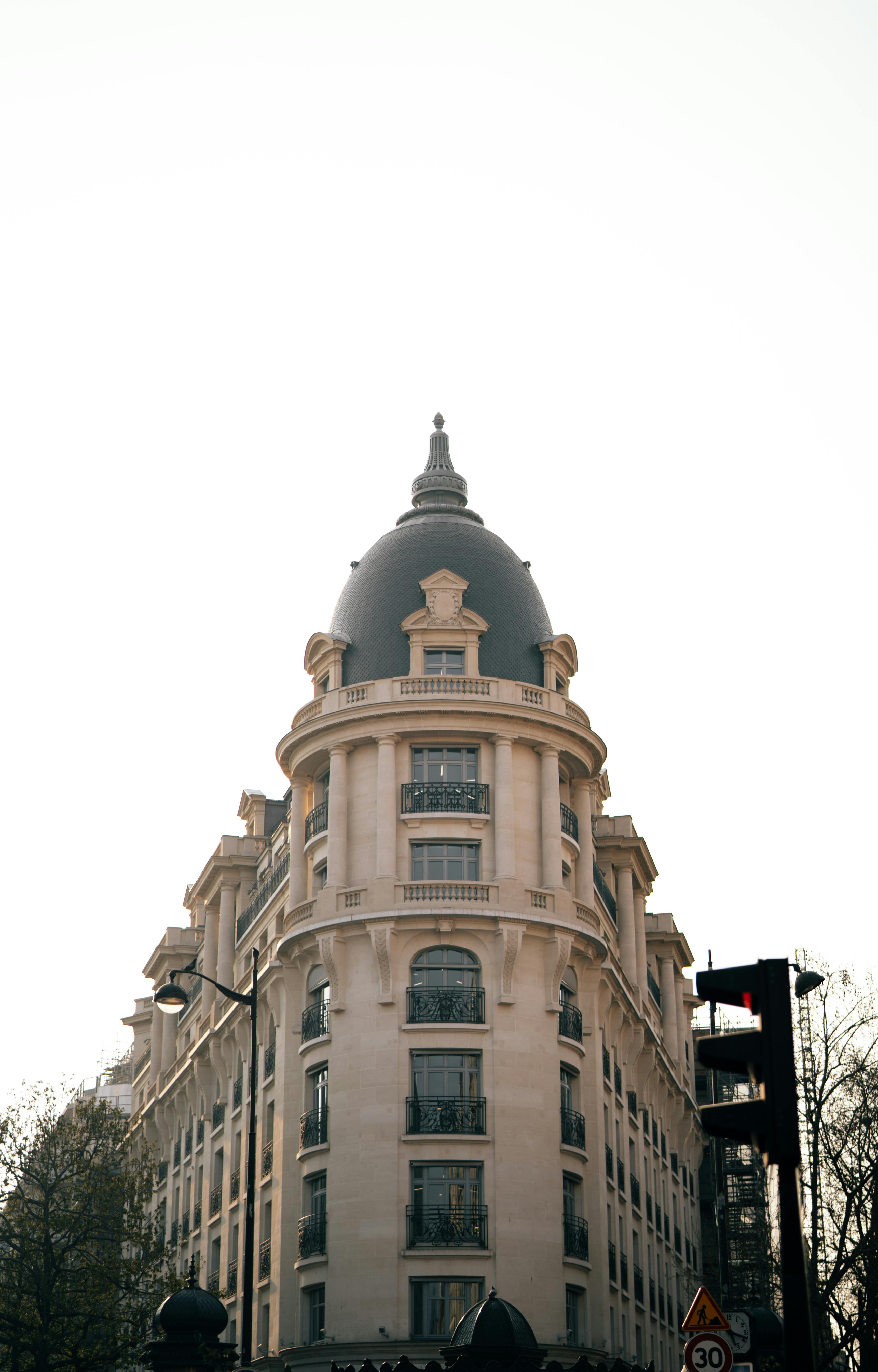Traditional City Building in Paris on Boulevard Haussmann Street · Free ...