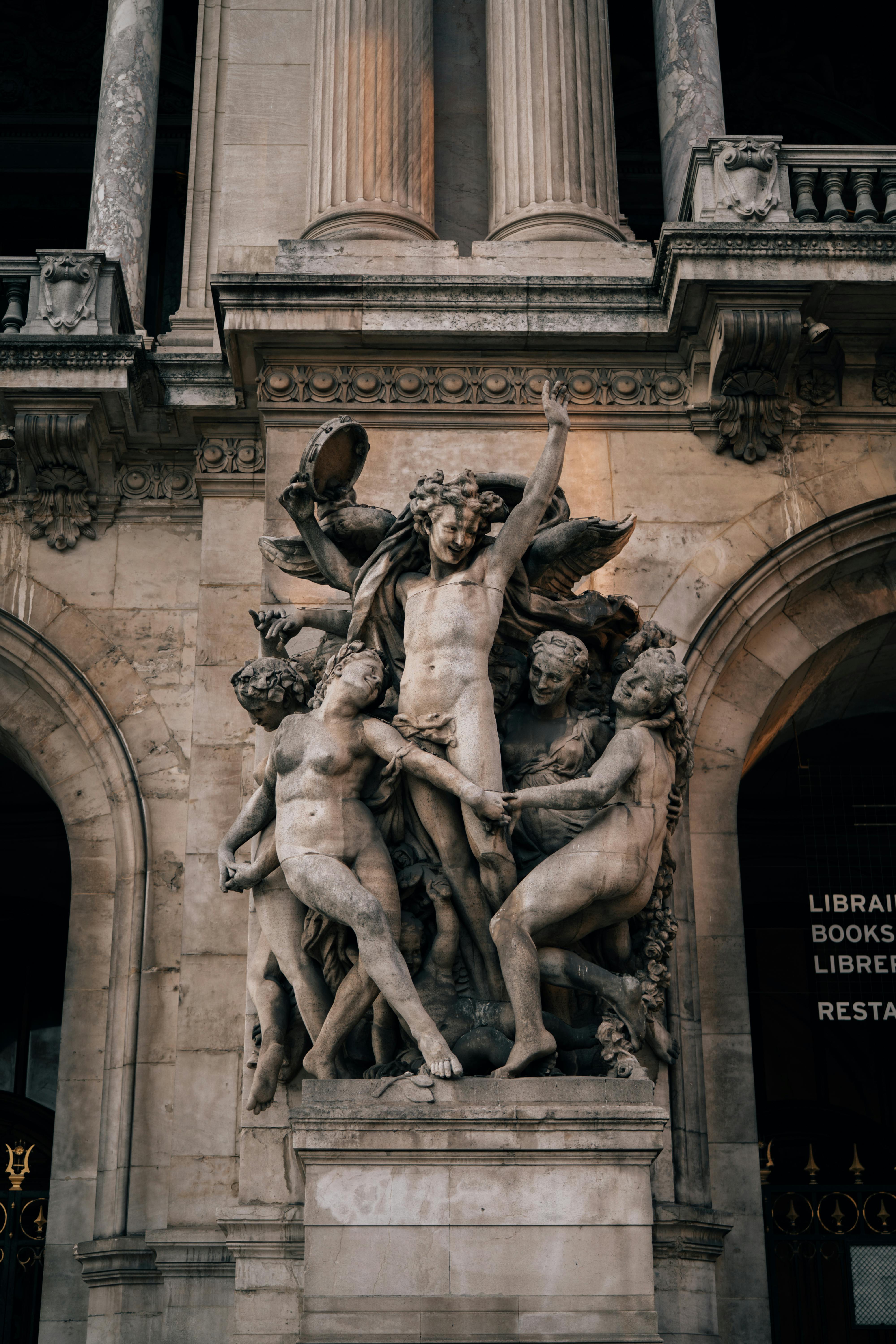 Foto profissional gratuita de alicerce, alojamento, ancião, ao ar livre ...