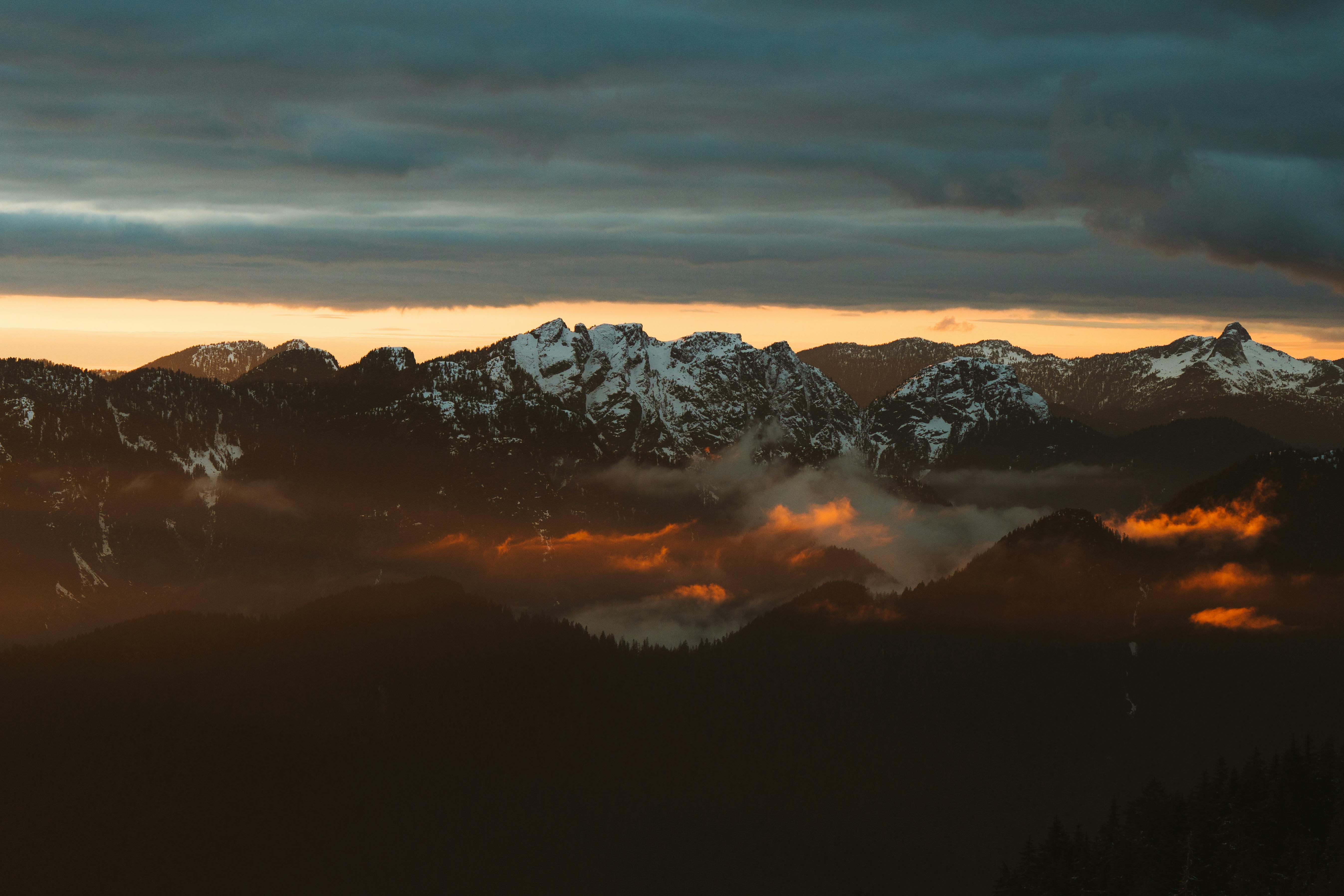 Rain Cloud over Mountains · Free Stock Photo