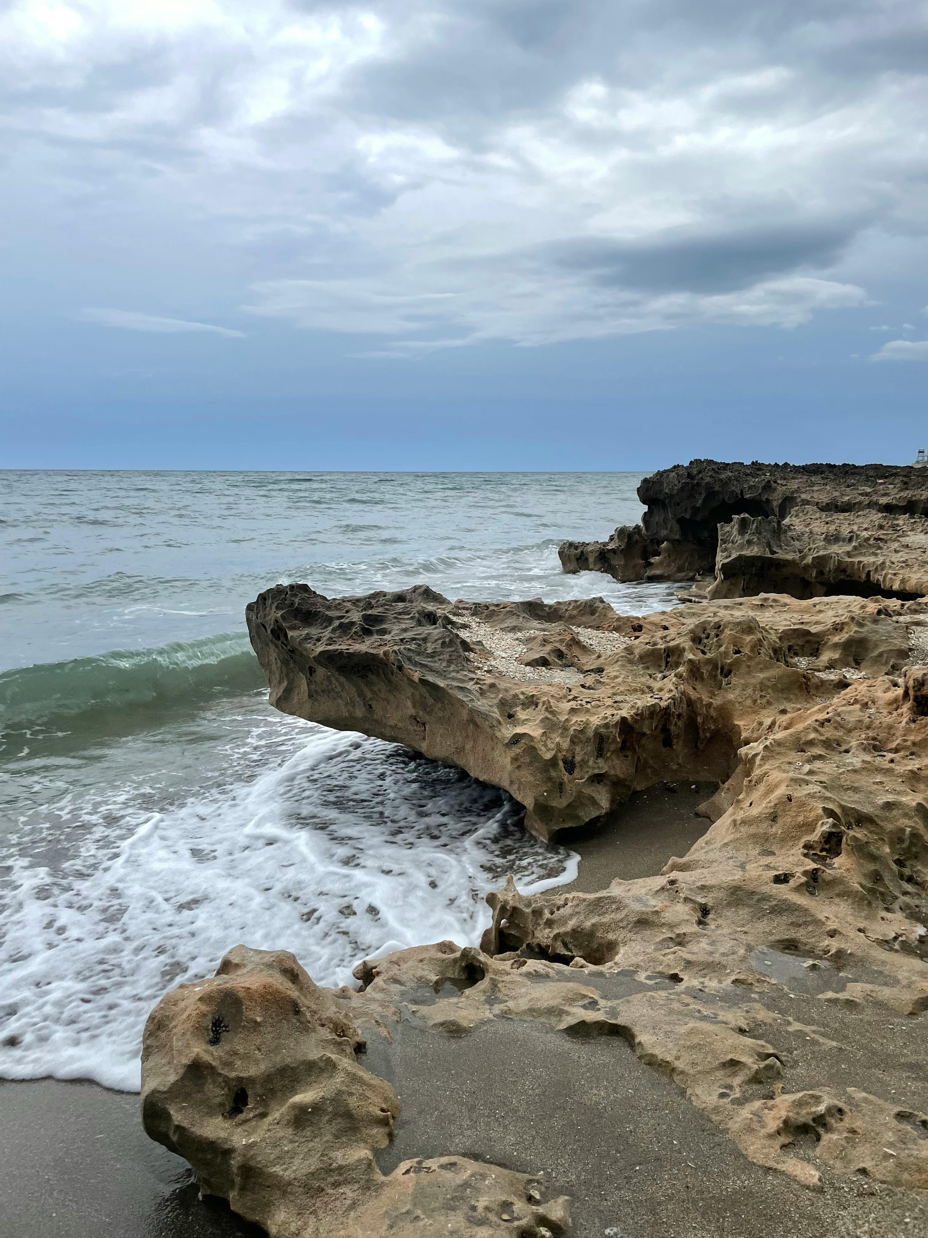 Rocks on Seashore · Free Stock Photo