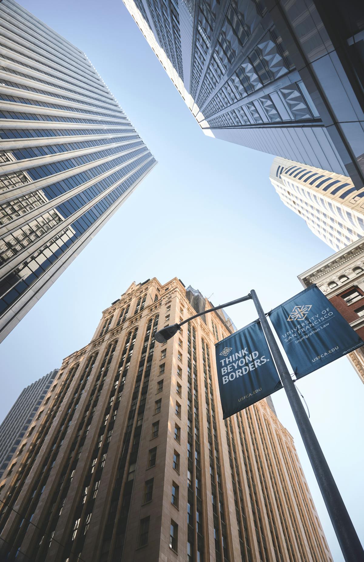 Chicago Sign Photos, Download The BEST Free Chicago Sign Stock Photos ...