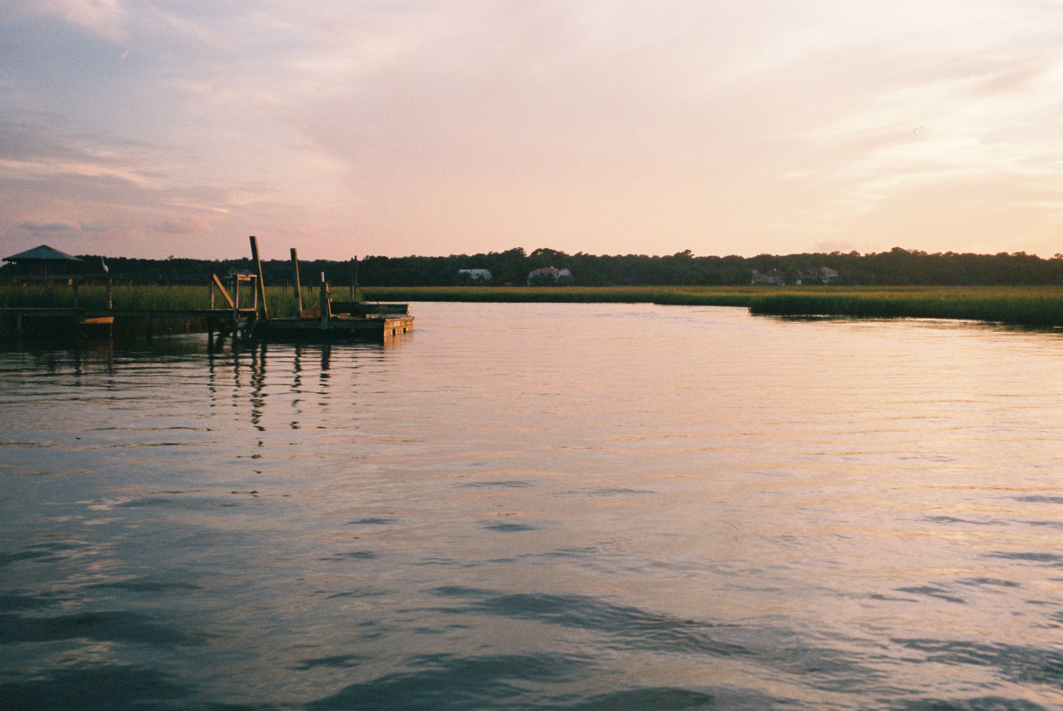Lake in Countryside at Sunset · Free Stock Photo
