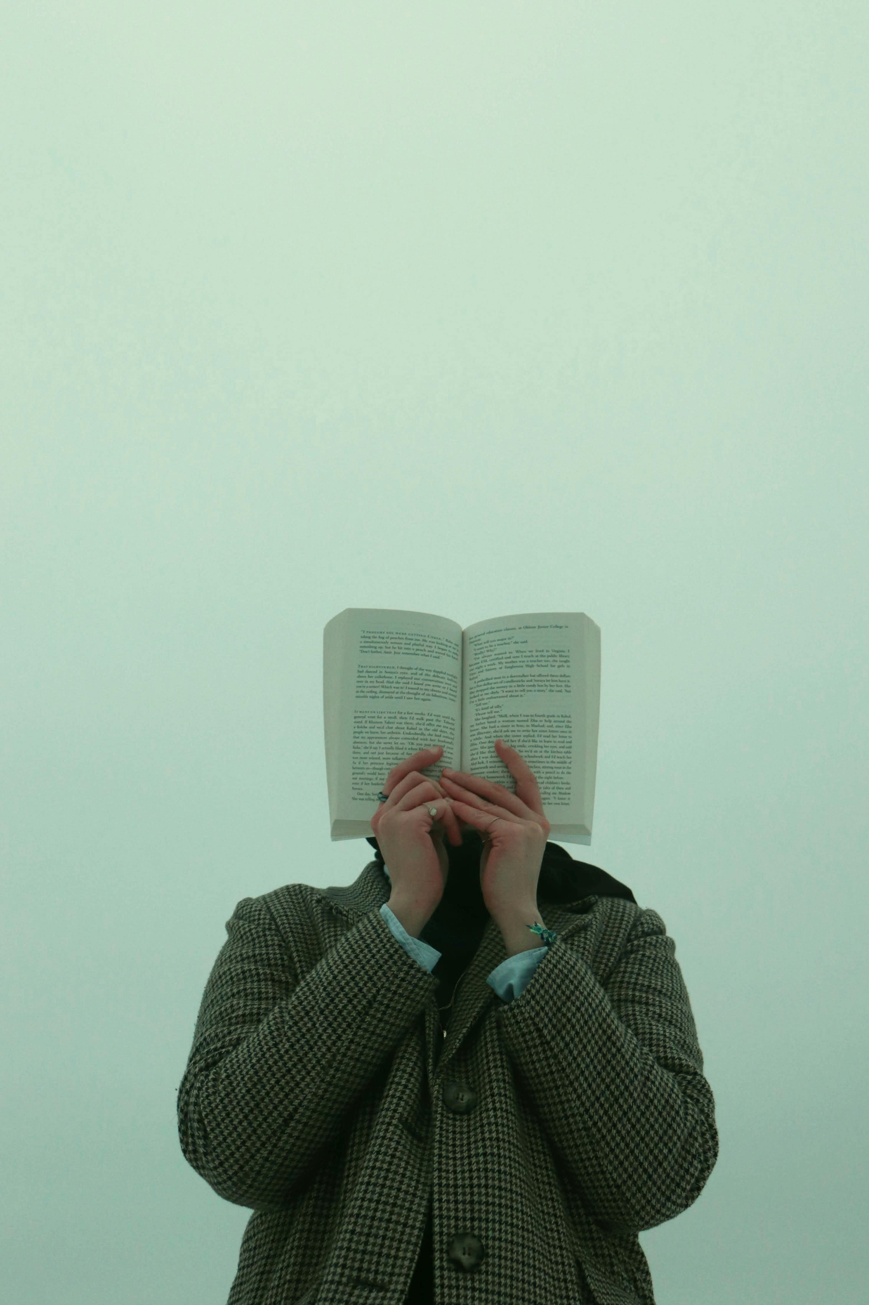 Face Covered With Book Photos, Download The BEST Free Face Covered With ...