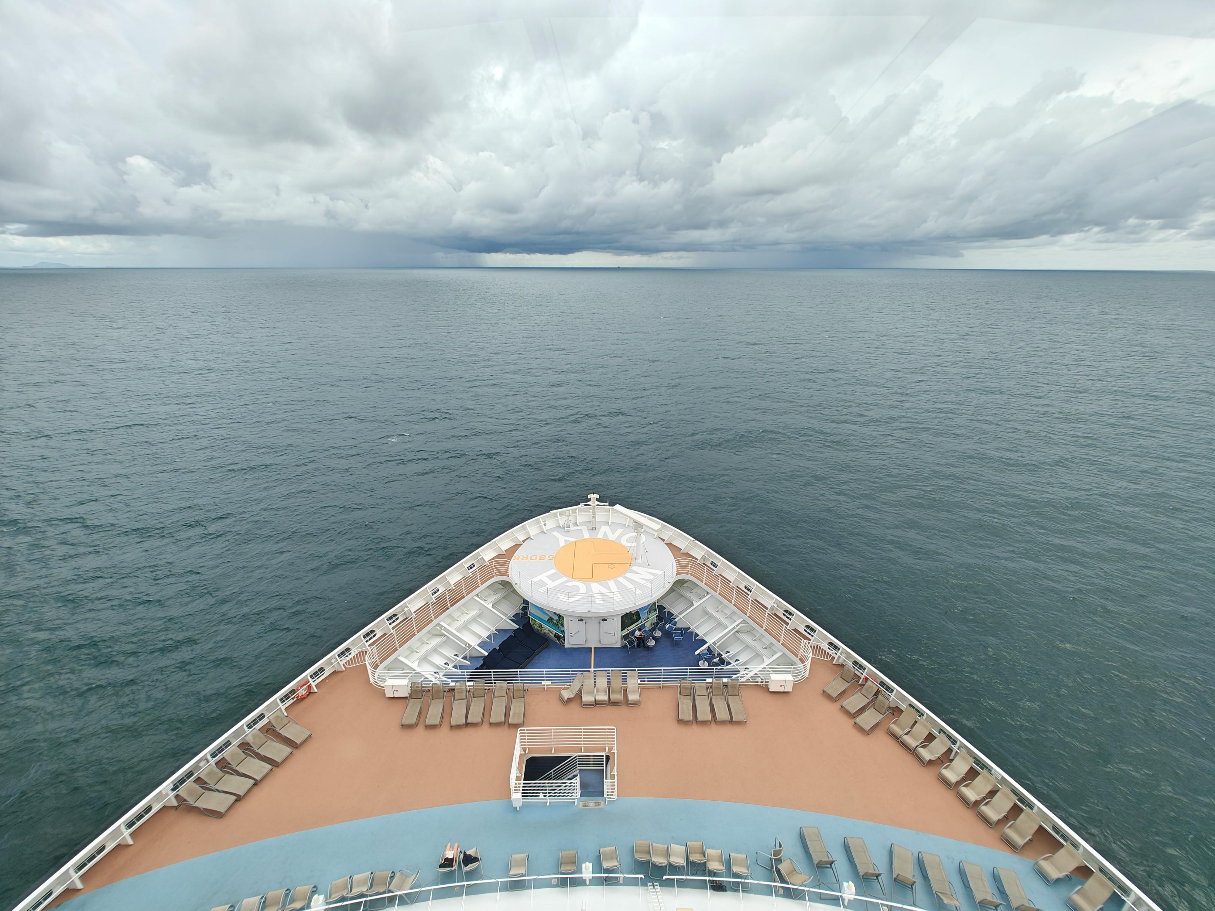 The view from the top deck of a cruise ship · Free Stock Photo