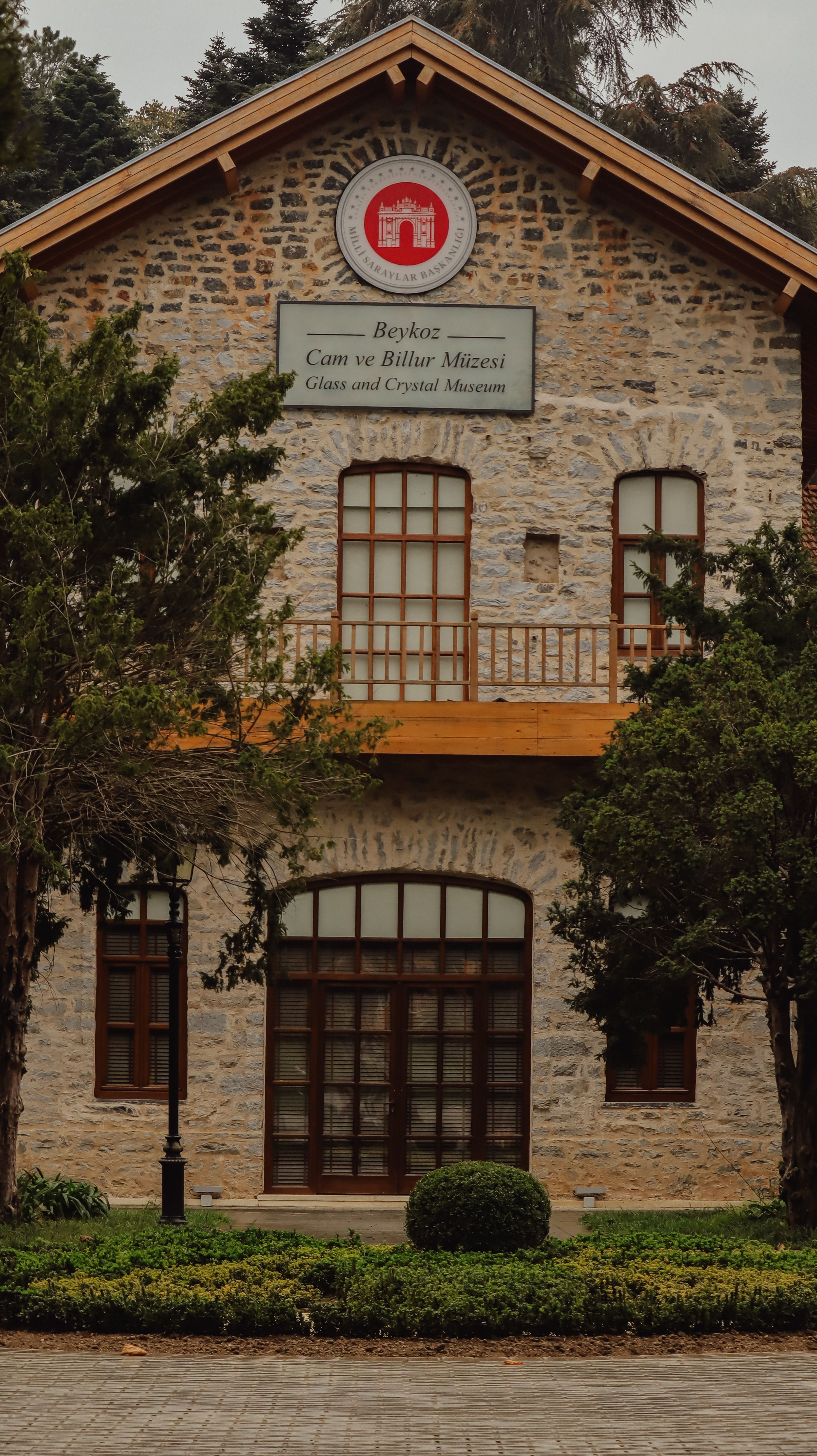 Front of the Beykoz Glass and Crystal Museum · Free Stock Photo