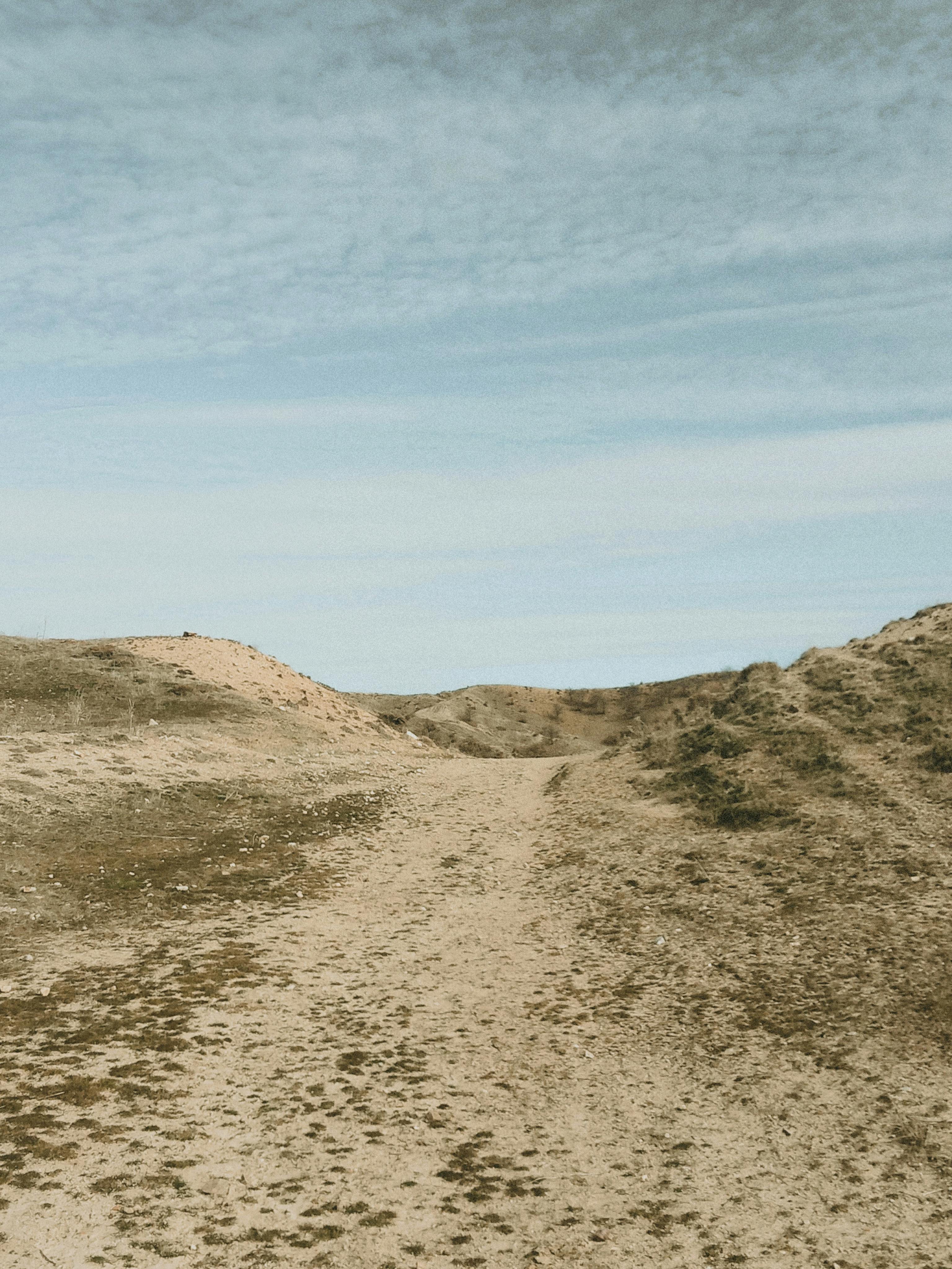 Barren Desert Landscape · Free Stock Photo