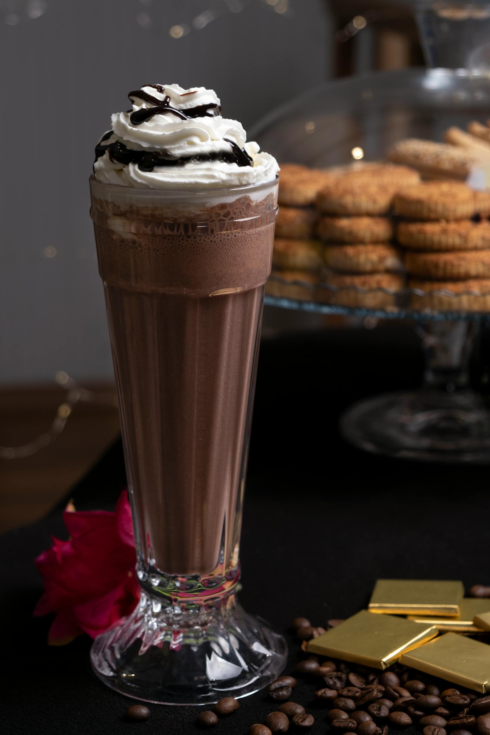 Chocolate Milkshake Photos, Download The BEST Free Chocolate Milkshake ...