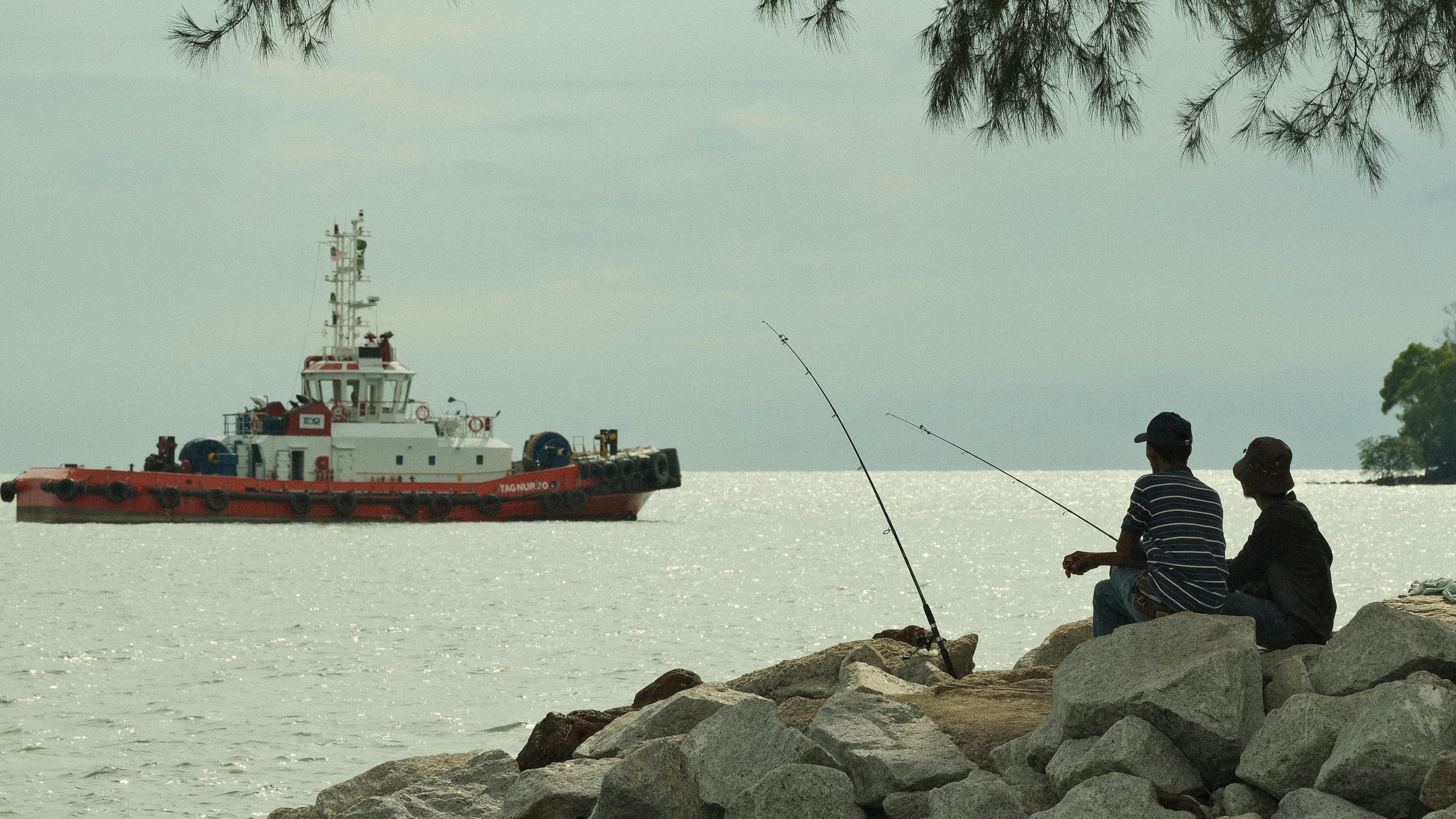 Pass A Fishing Boat Photos, Download The BEST Free Pass A Fishing Boat ...