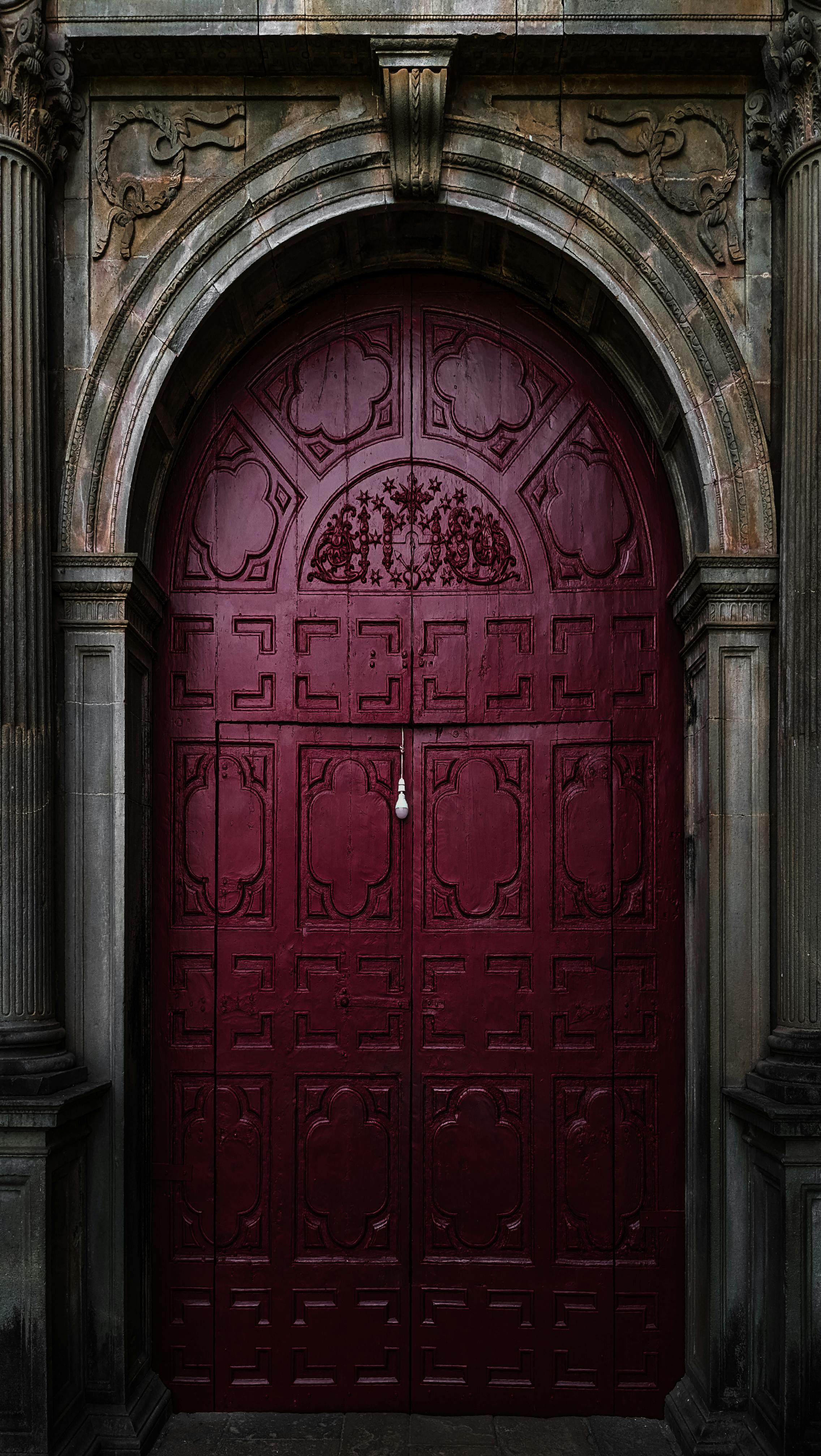 Red Door of Medieval Building · Free Stock Photo