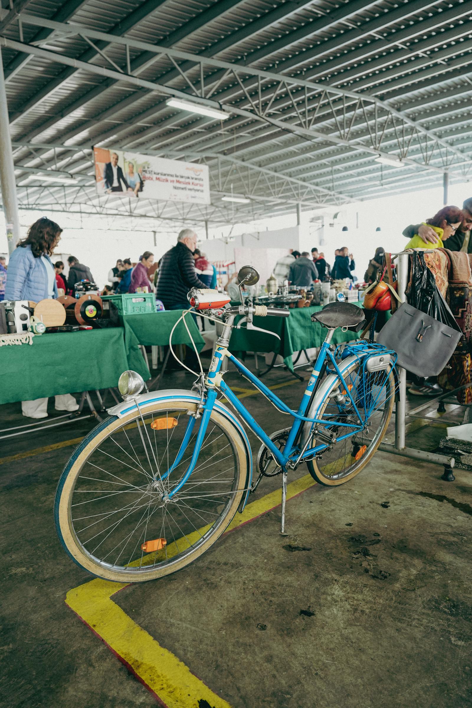 Flea Market Photos, Download The BEST Free Flea Market Stock Photos ...