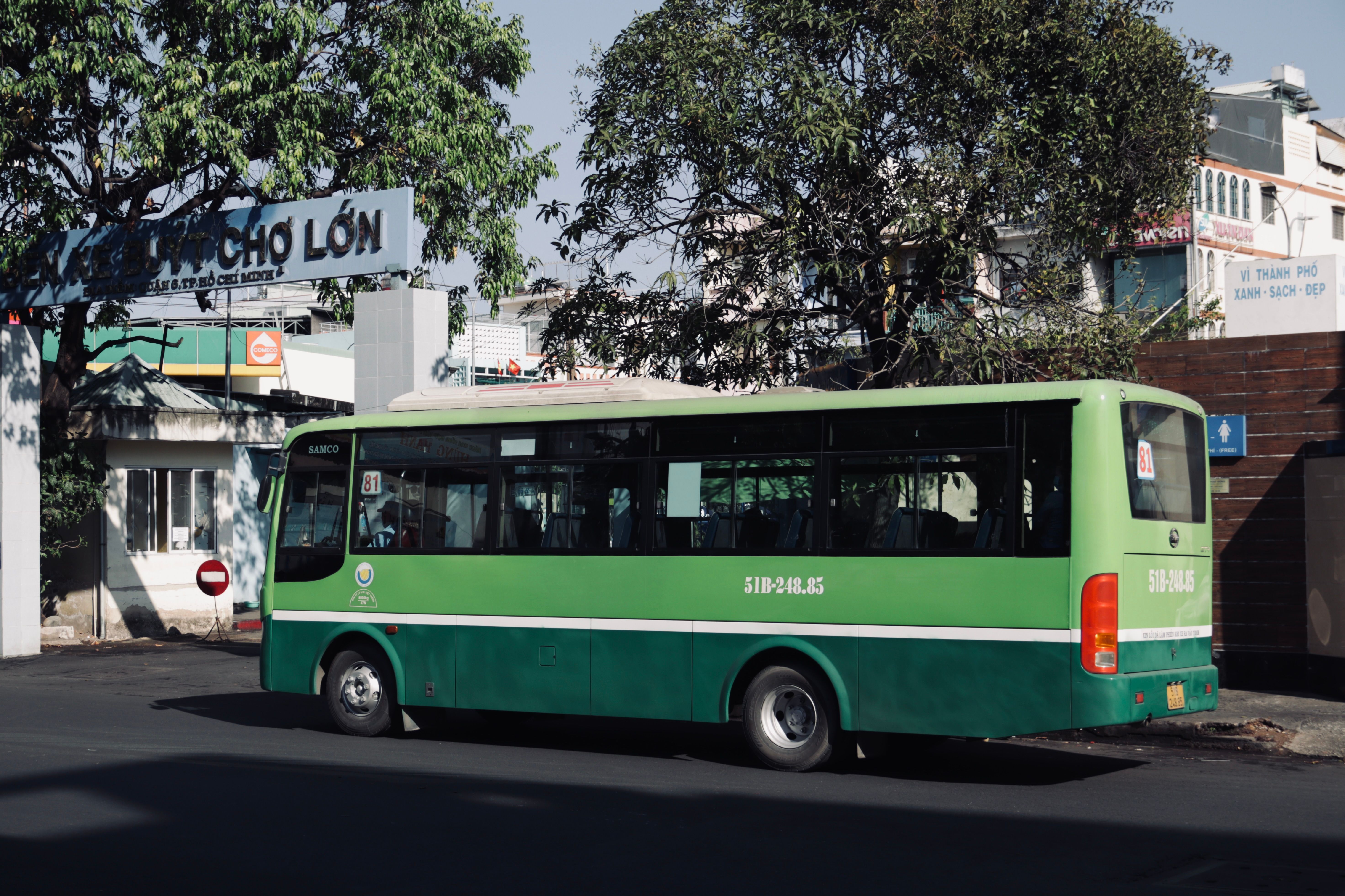 Green Empty Bus · Free Stock Photo
