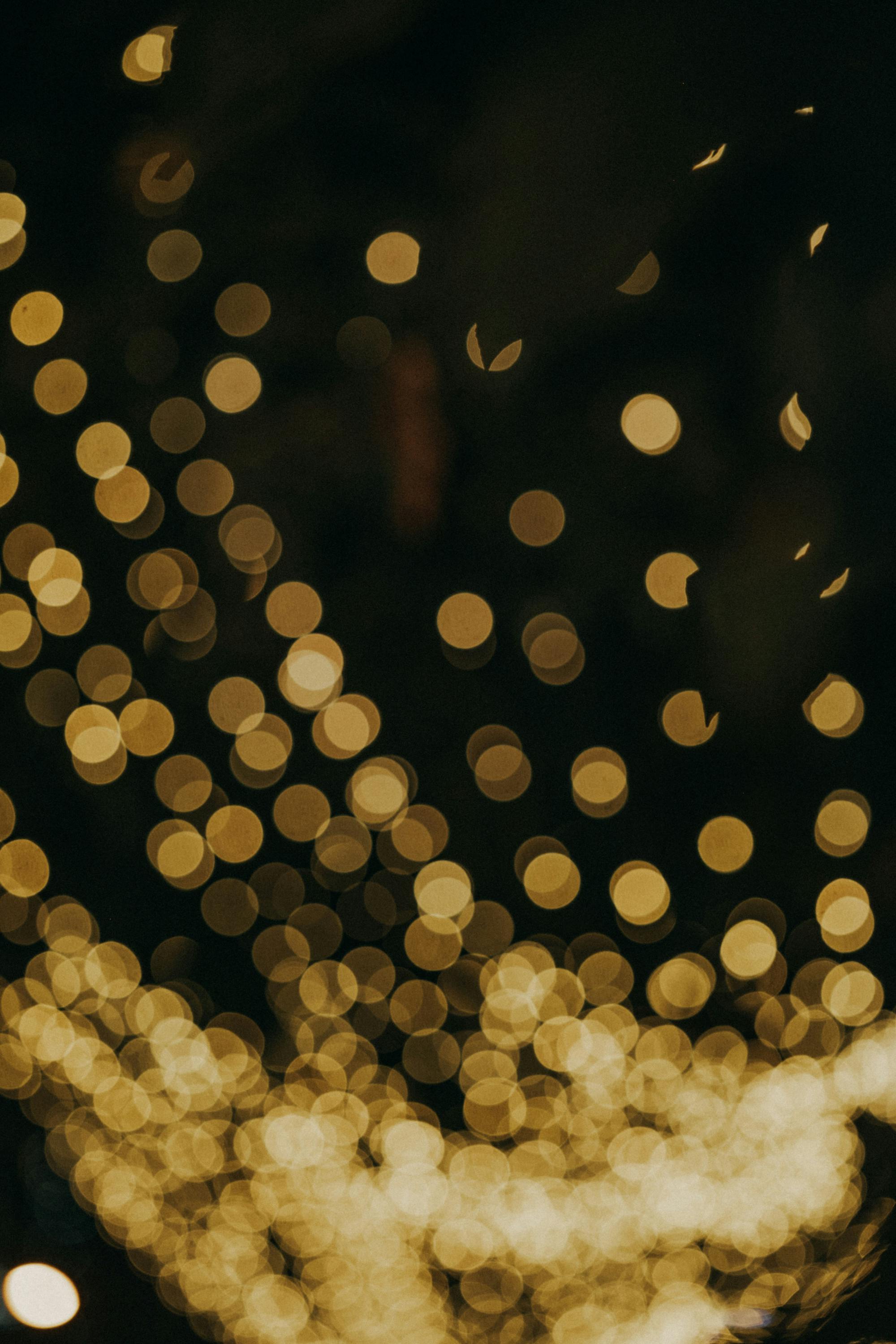 Round Faded Lights during Nighttime · Free Stock Photo