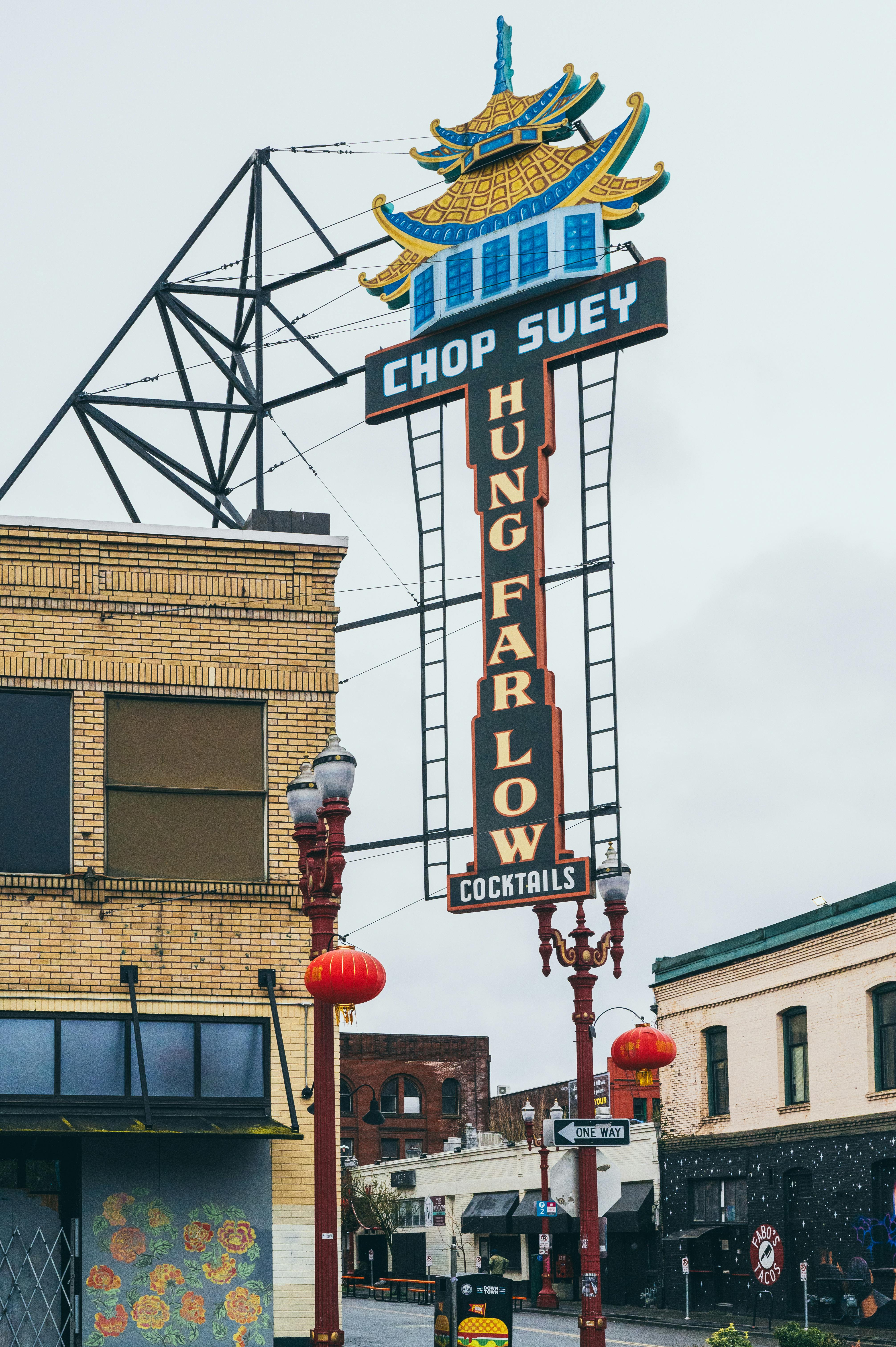Chinese Restaurant Building with a Huge Outdoor Sign · Free Stock Photo