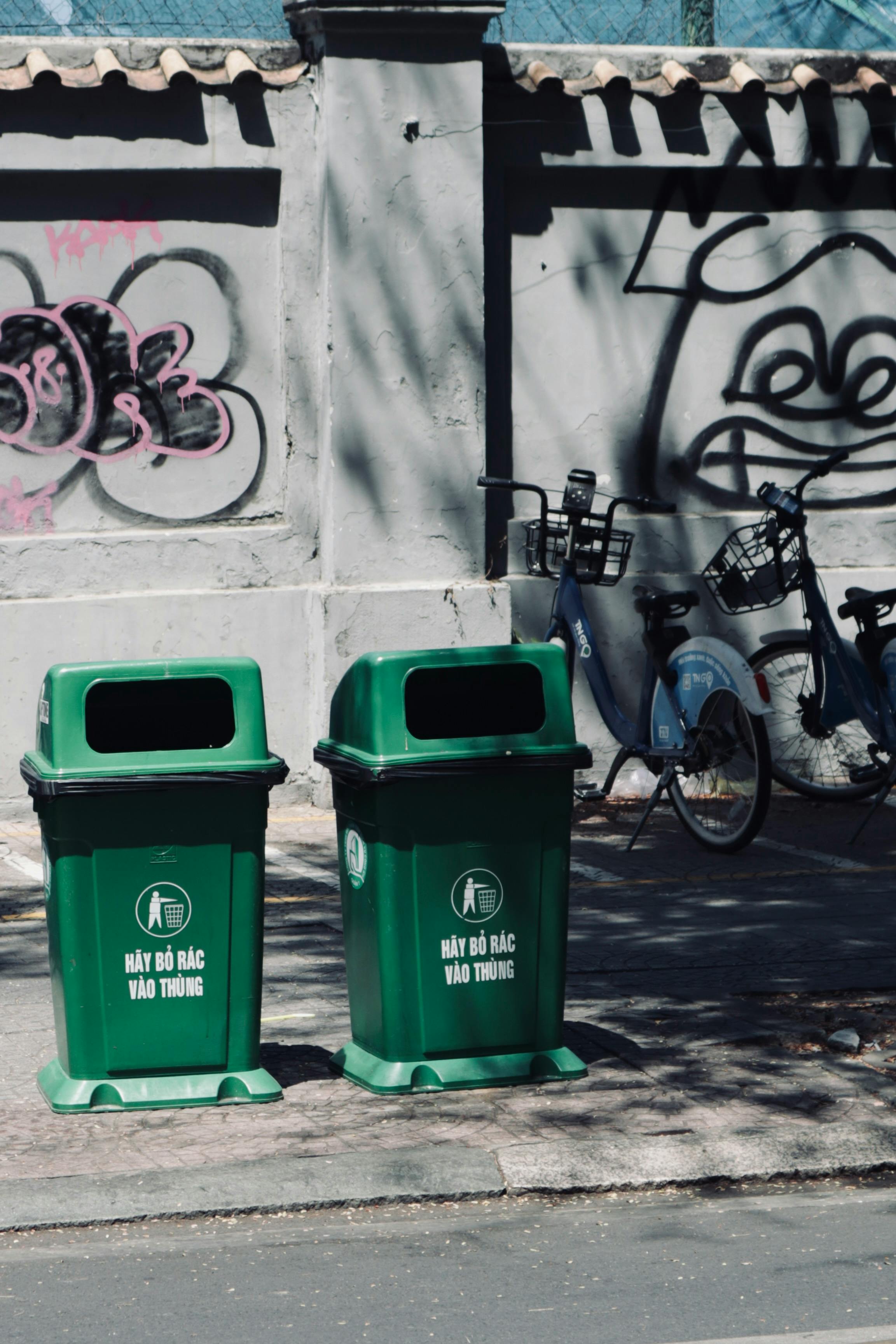 Garbage Bin Building Photos, Download The BEST Free Garbage Bin ...