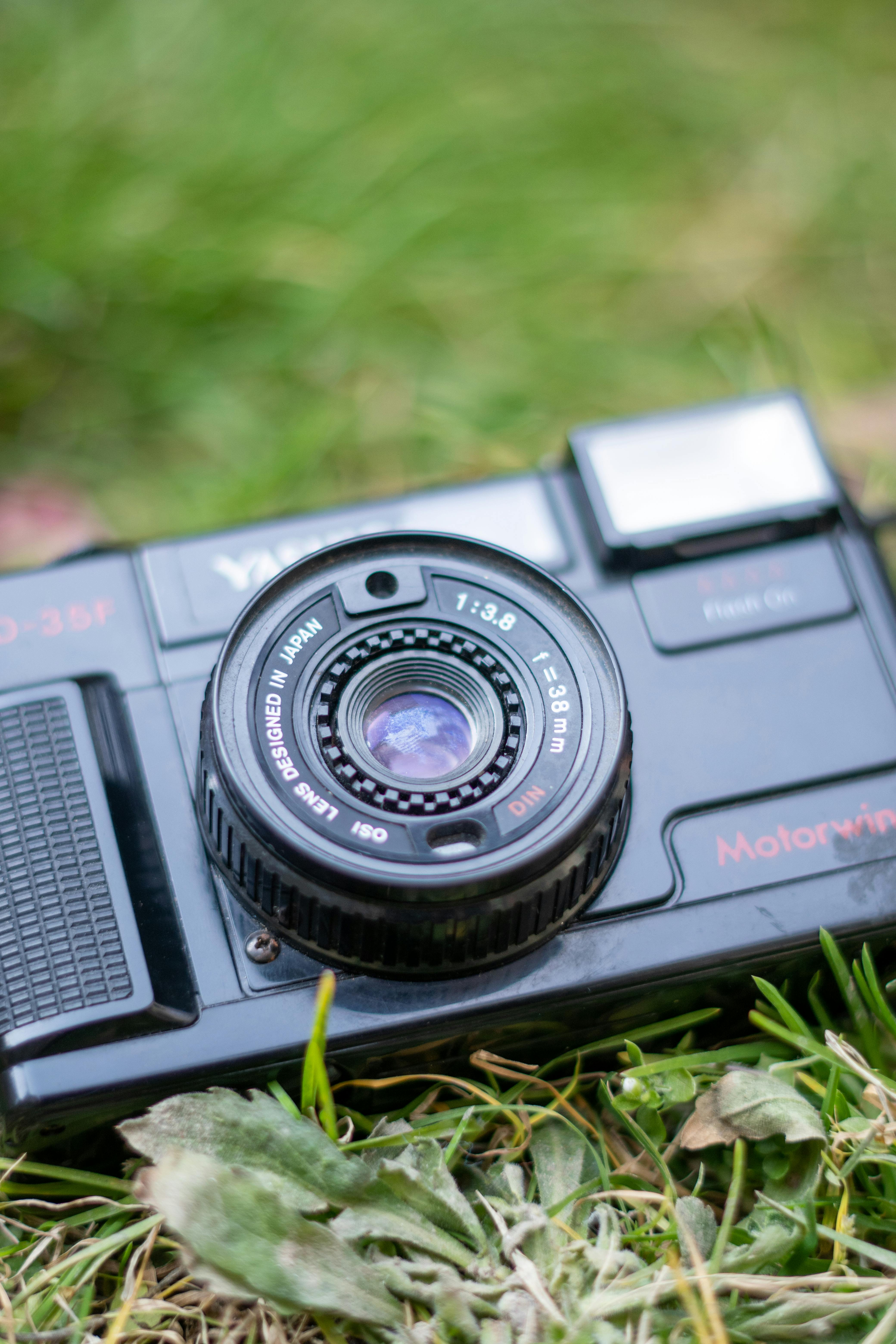 Camera on Grass · Free Stock Photo
