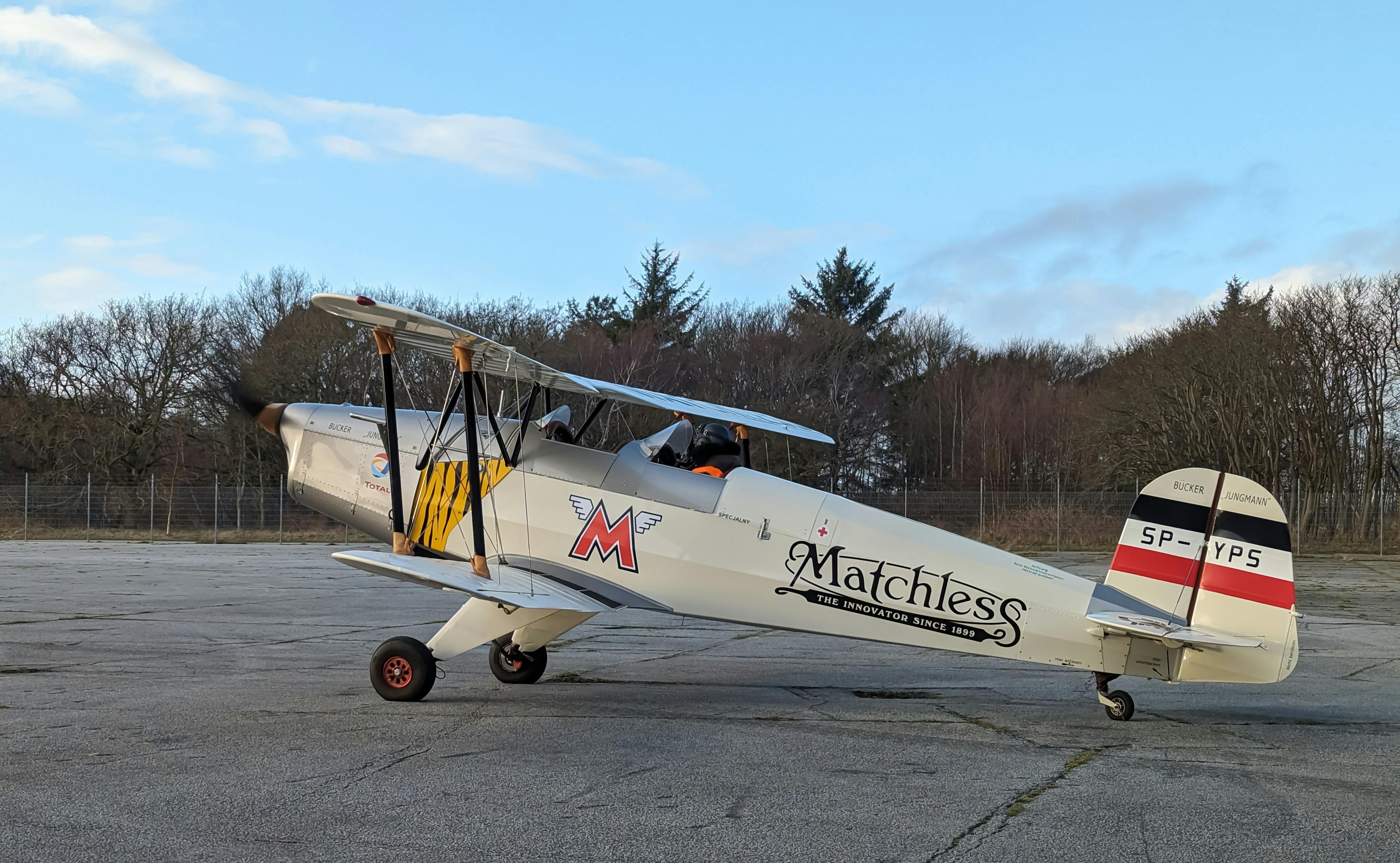 Photo gratuite de aéroport, air, armée de l'air, avion, avion à ...
