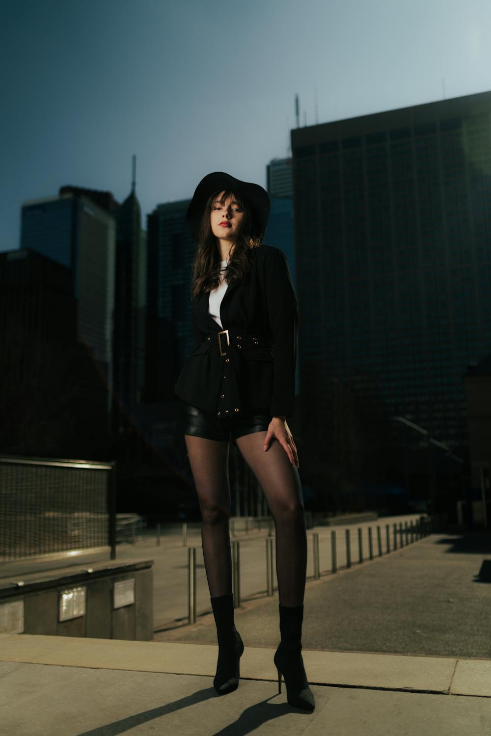 Posh Woman in Black Clothing · Free Stock Photo Posh Woman in Black Clothing · Free Stock Photo