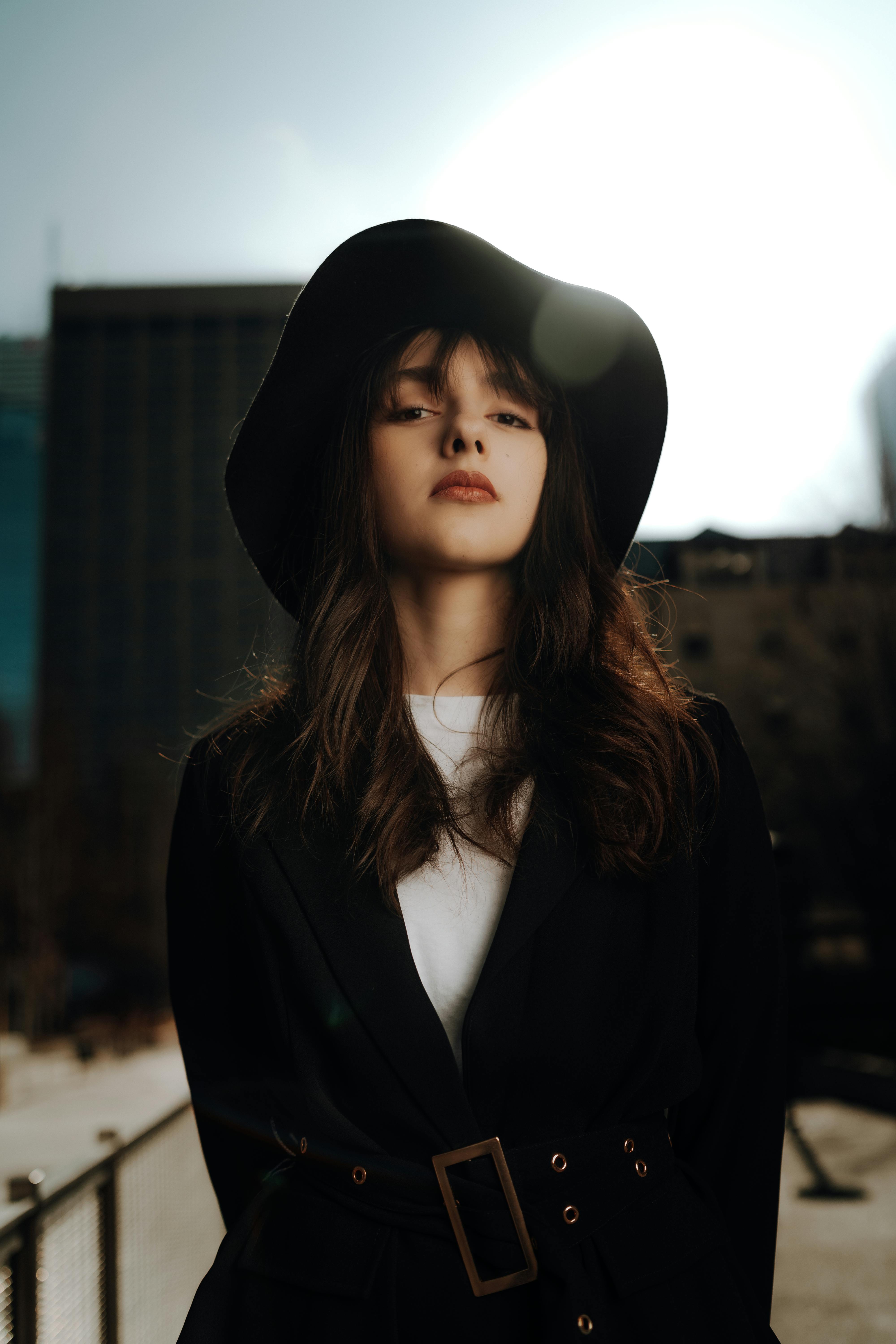 Posh Model in Black Clothing · Free Stock Photo