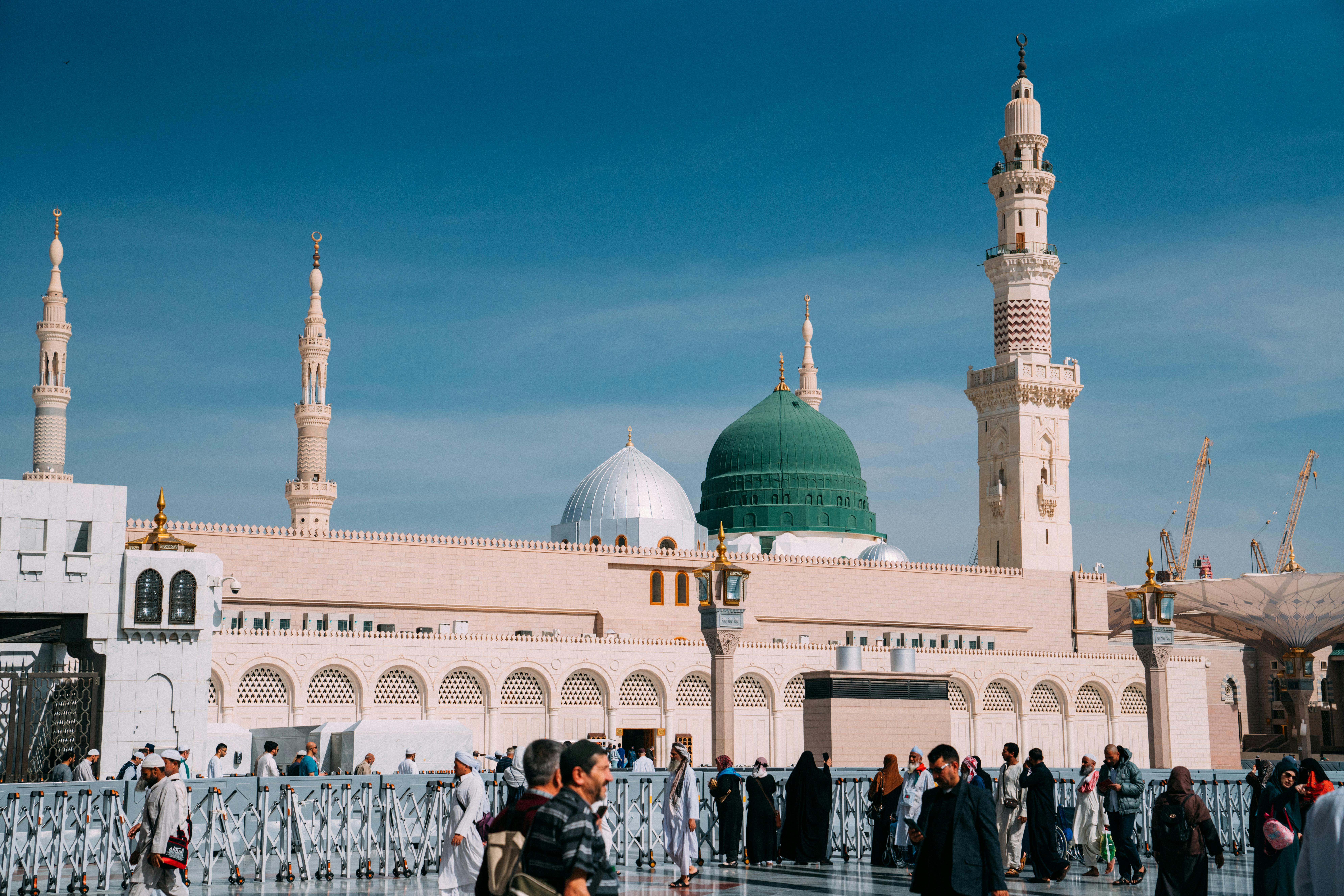 The Prophet's Mosque in Medina during Daylight · Free Stock Photo