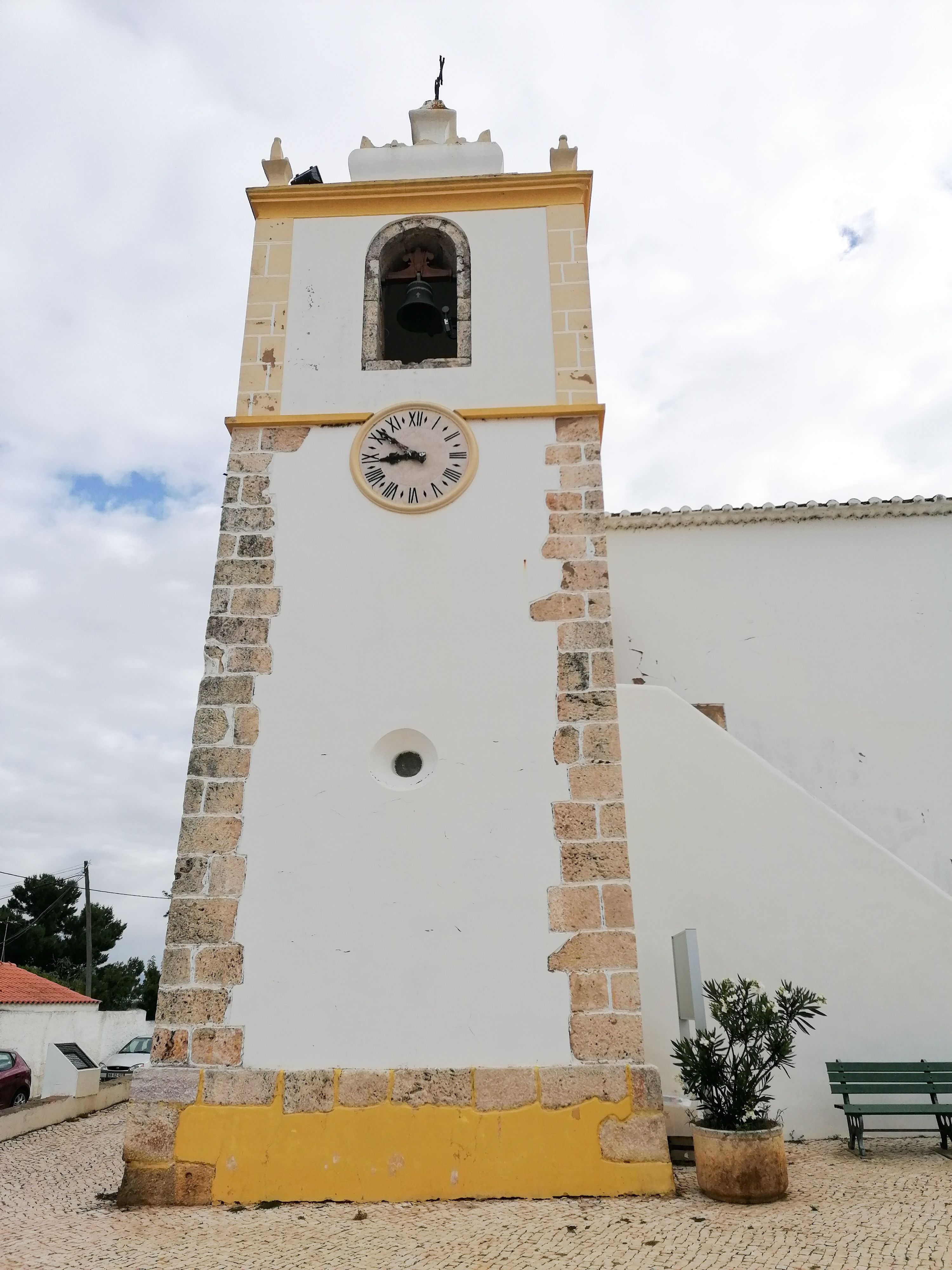 Exterior of a Church · Free Stock Photo