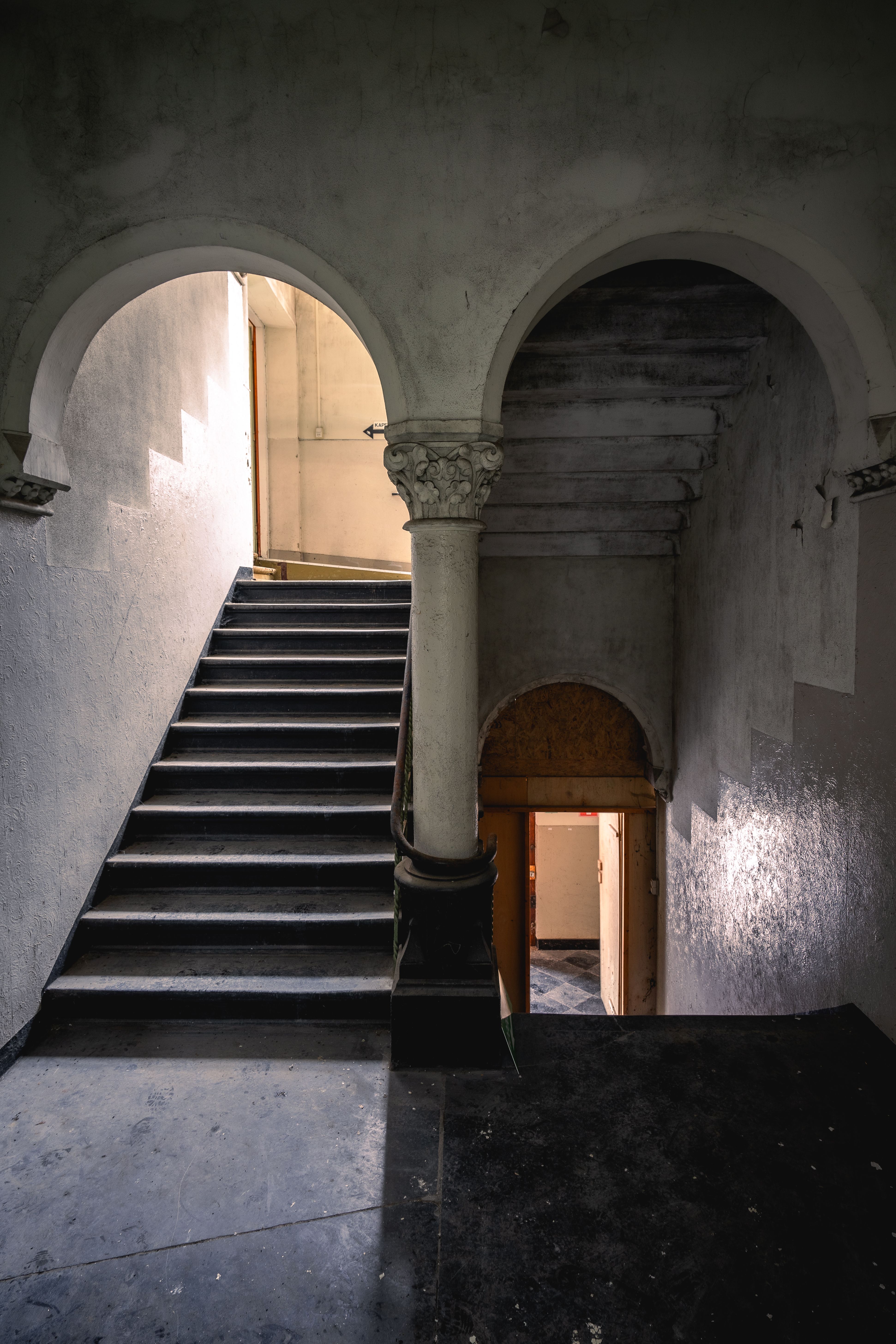 Dark Castle Room Photos, Download The BEST Free Dark Castle Room Stock ...