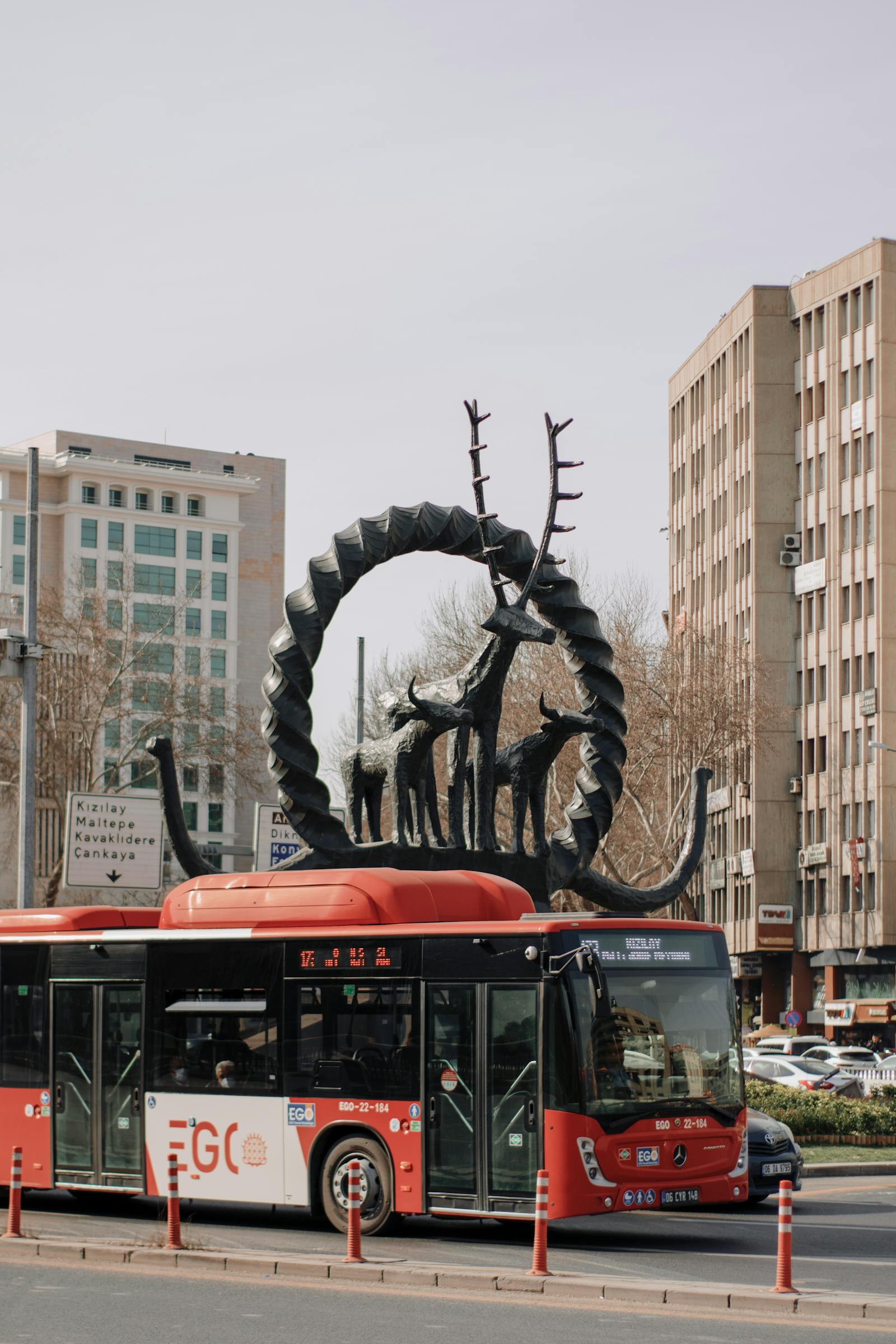 Sri Lanka Bus Photos, Download The BEST Free Sri Lanka Bus Stock Photos ...