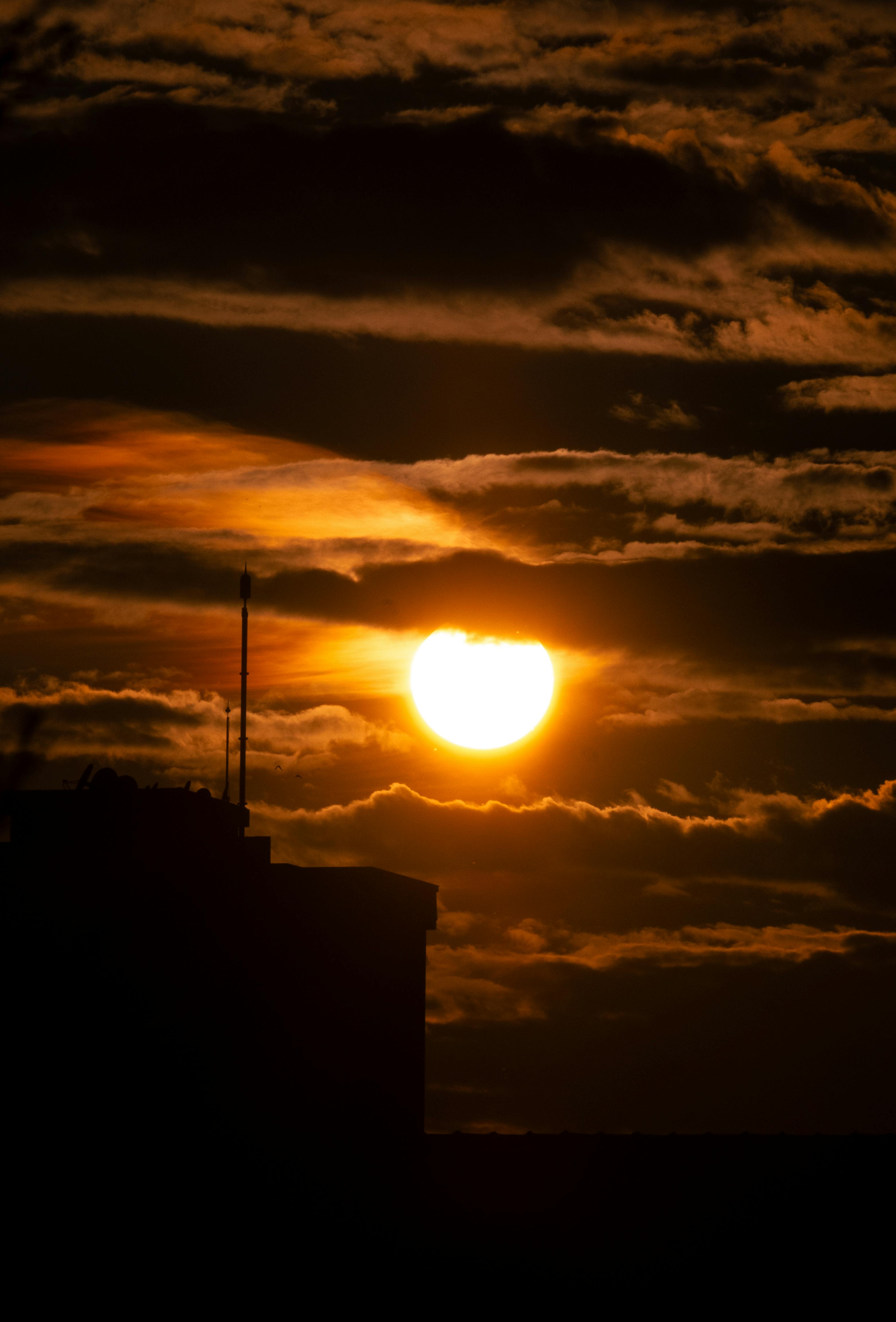 Sunset and Building · Free Stock Photo