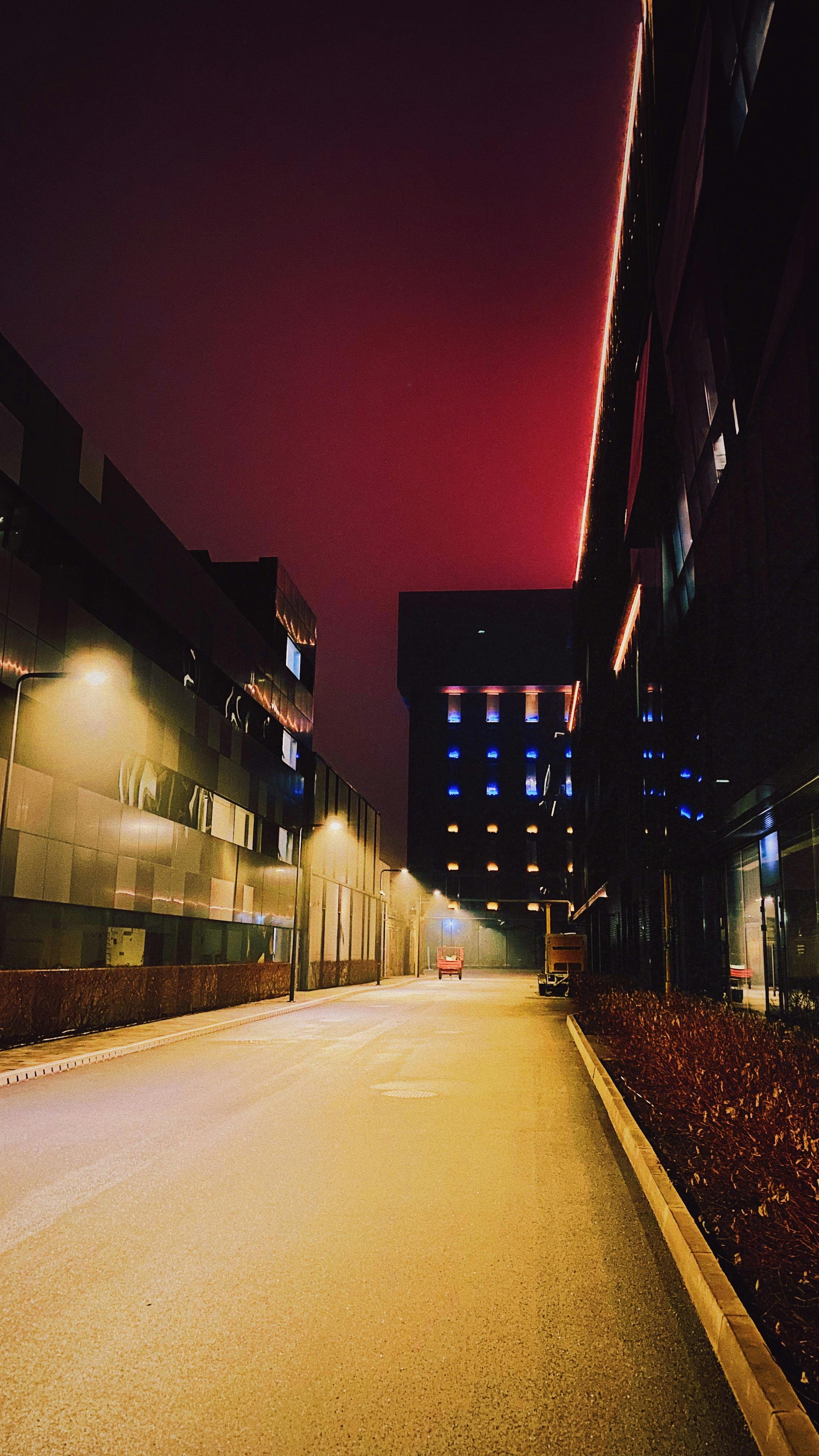 Red Sky over Street in City at Night · Free Stock Photo