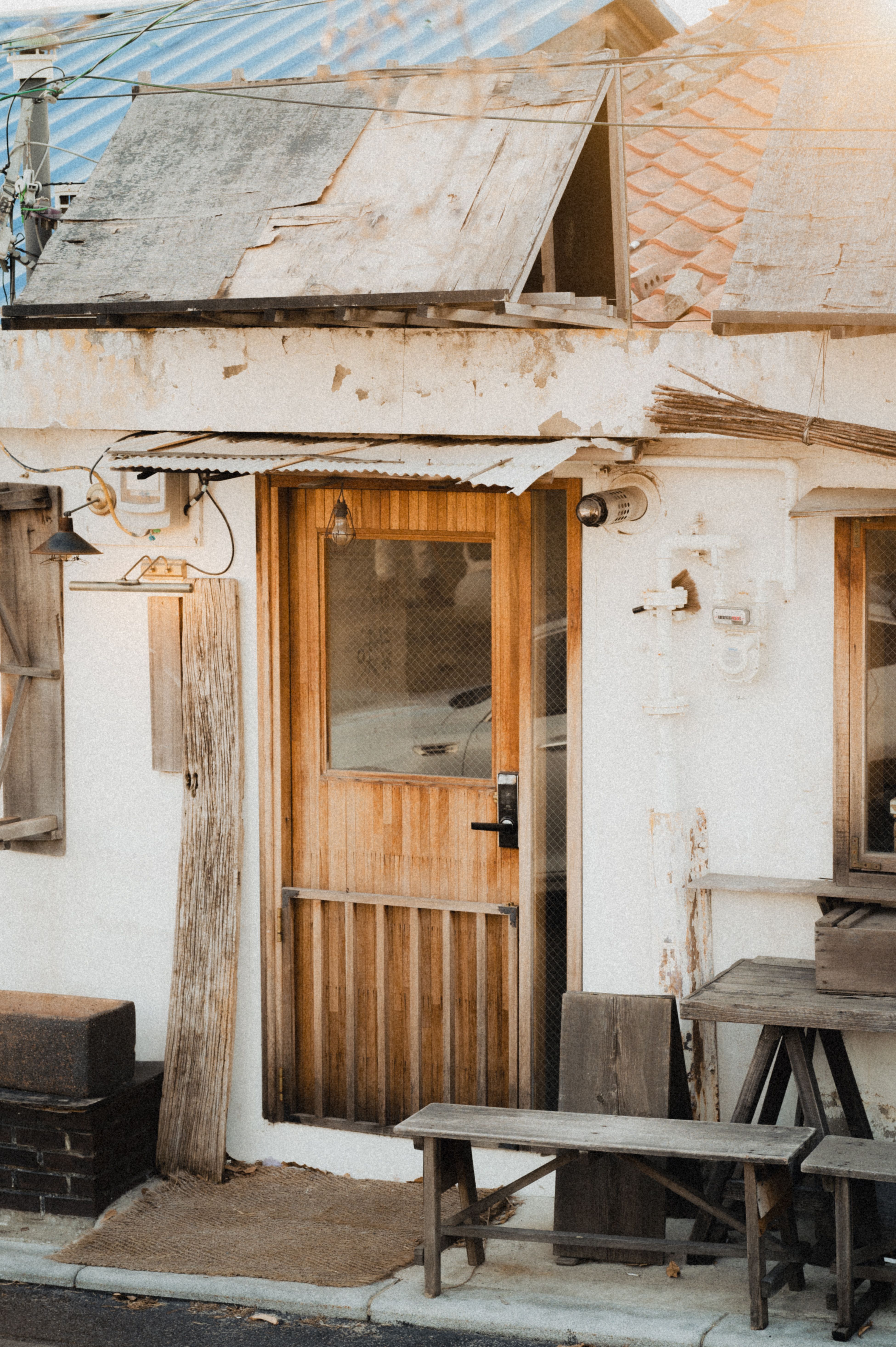 Entrance of Shabby House · Free Stock Photo