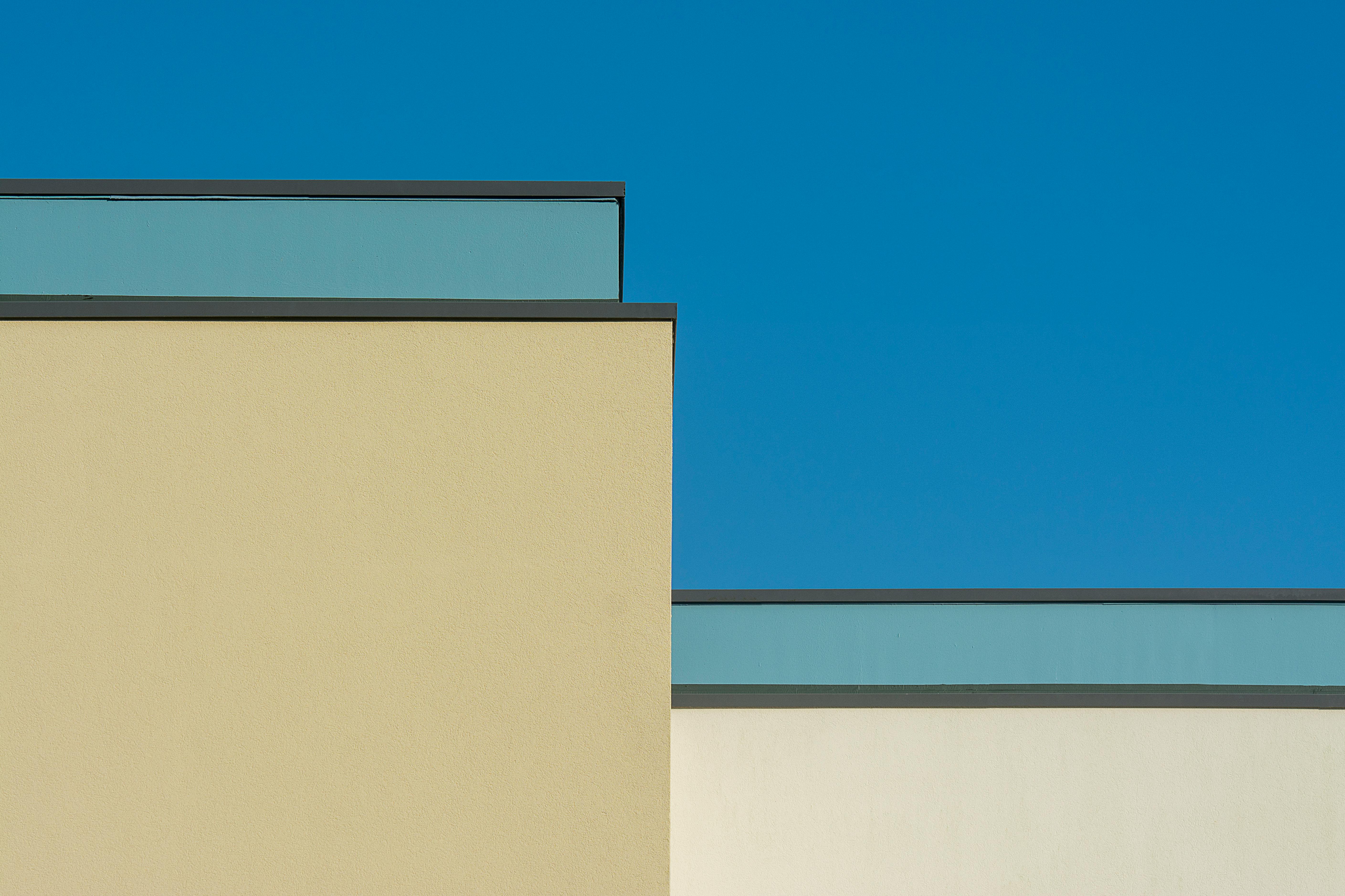 Plain Building Wall · Free Stock Photo