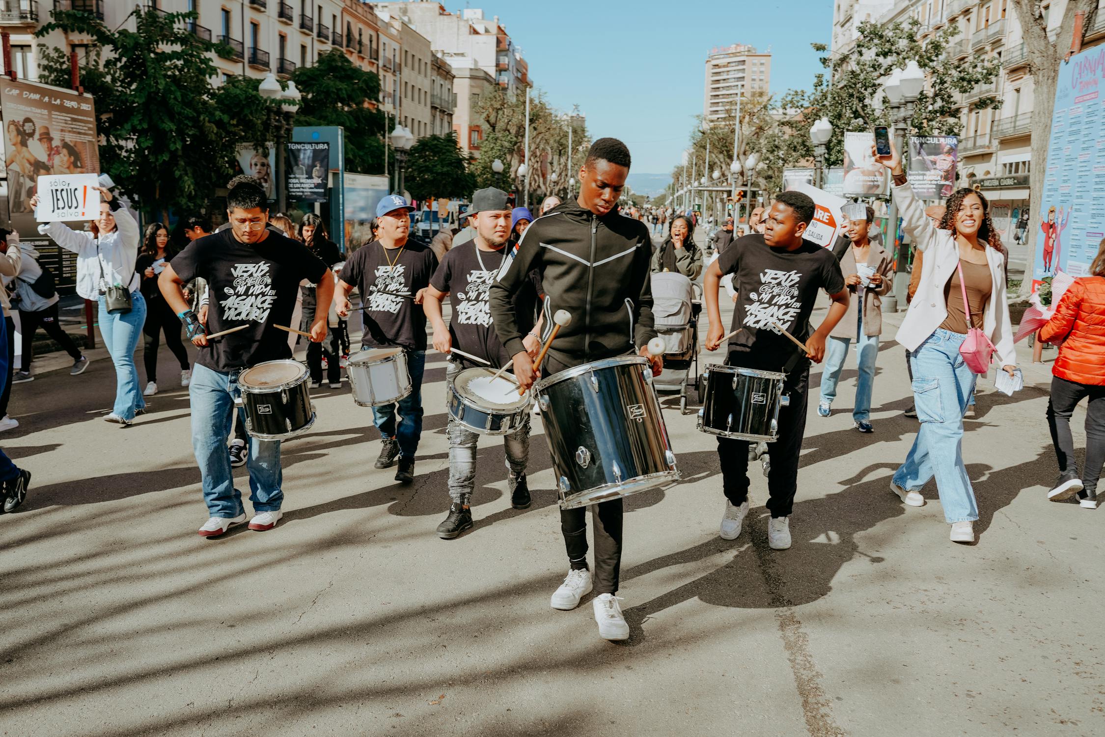 Evangelismo en las Calles · Free Stock Photo Evangelismo en las Calles · Free Stock Photo