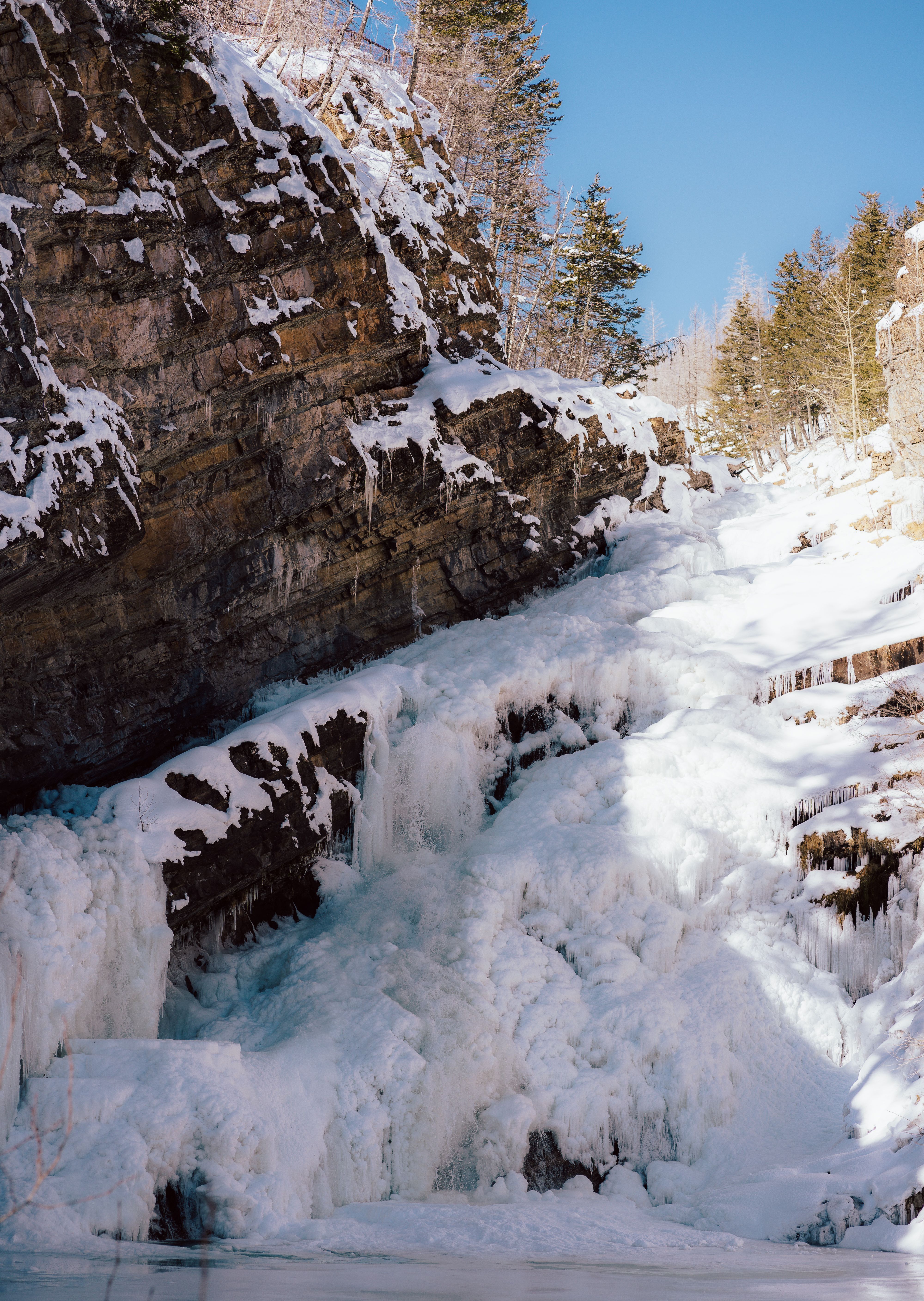Winter Scenery with Rock Formation · Free Stock Photo