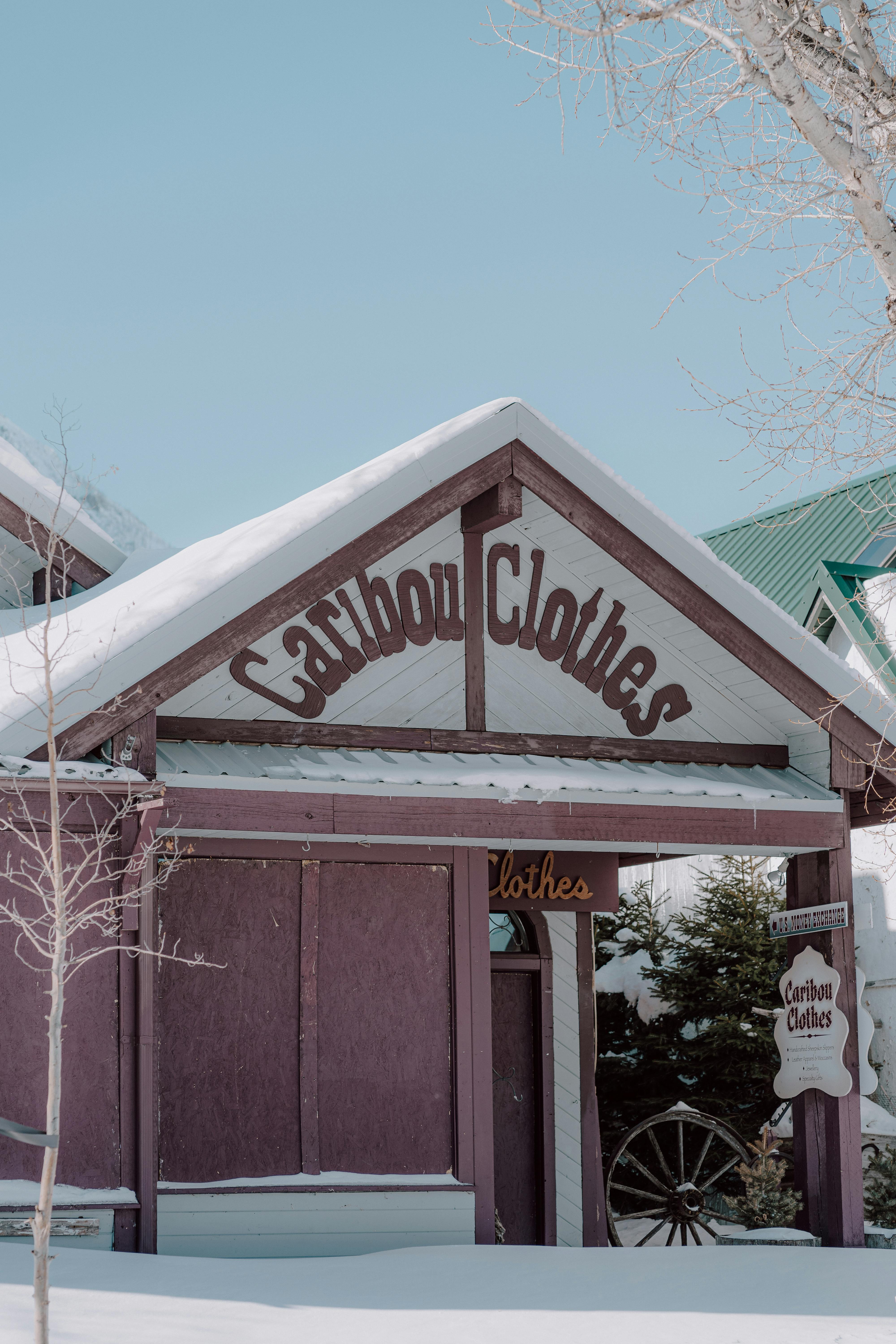 Shops In Winter Photos, Download The BEST Free Shops In Winter Stock ...