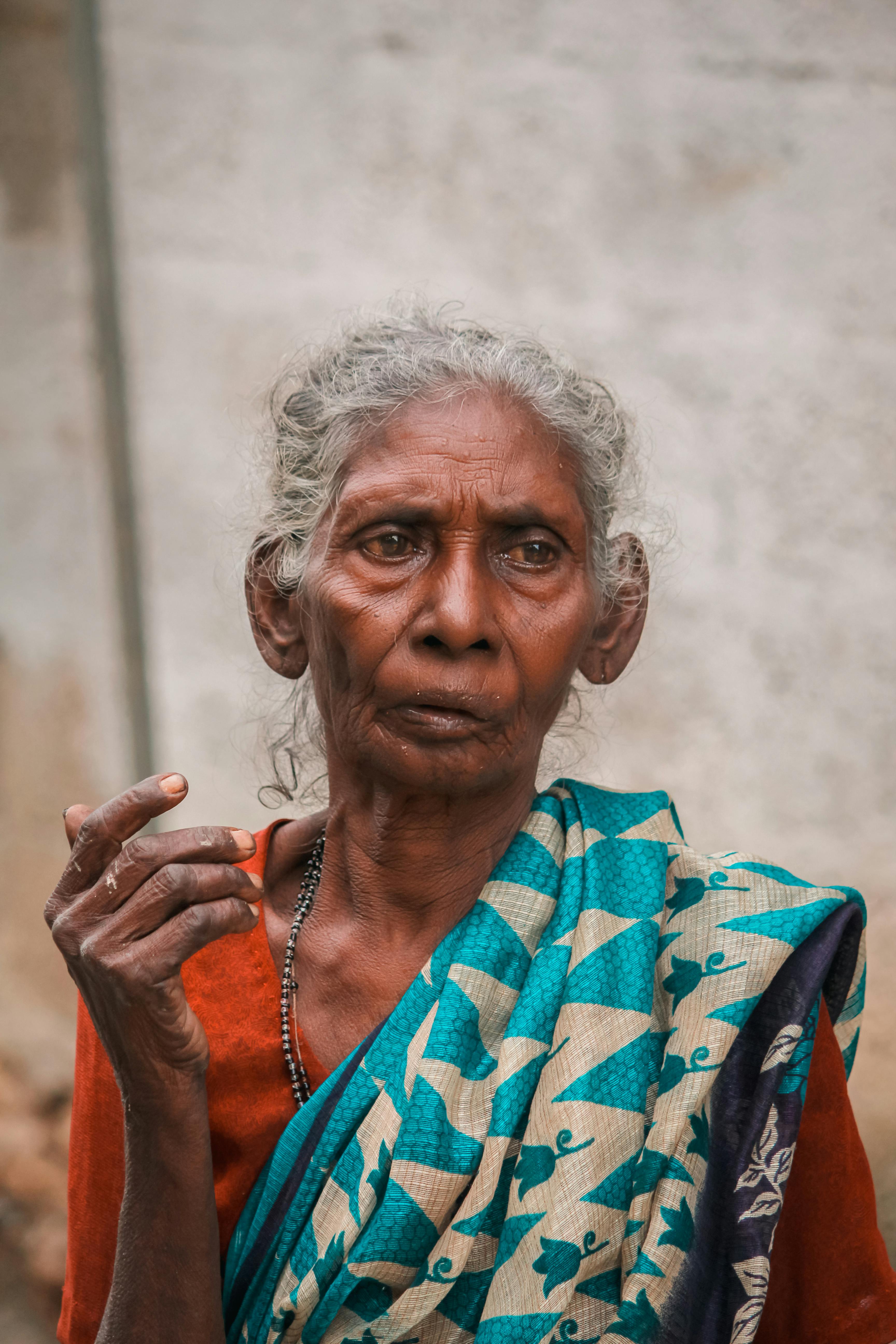 Sari Cicek Photos, Download The BEST Free Sari Cicek Stock Photos & HD ...