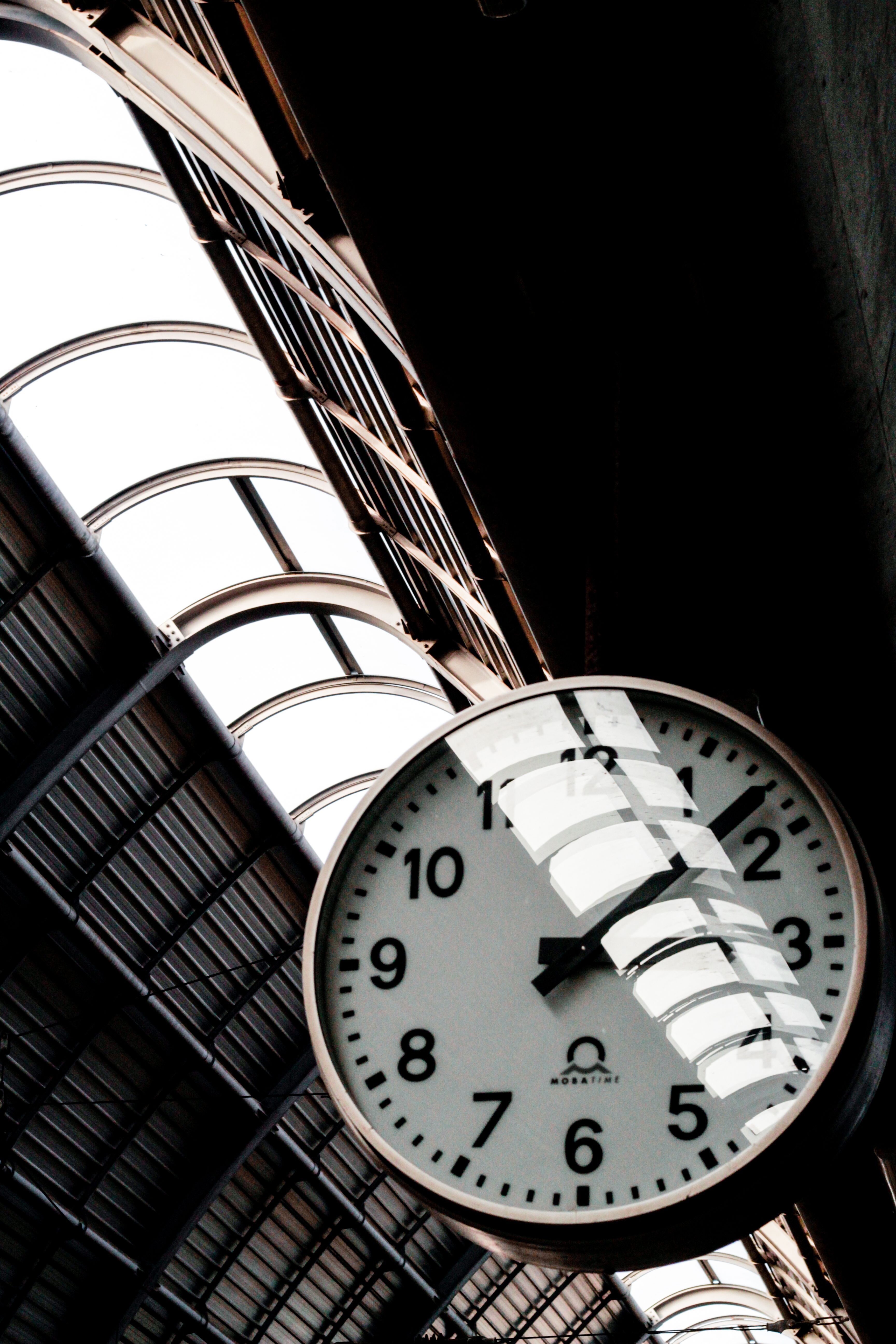 Train Station Clock Displaying 11:19 · Free Stock Photo