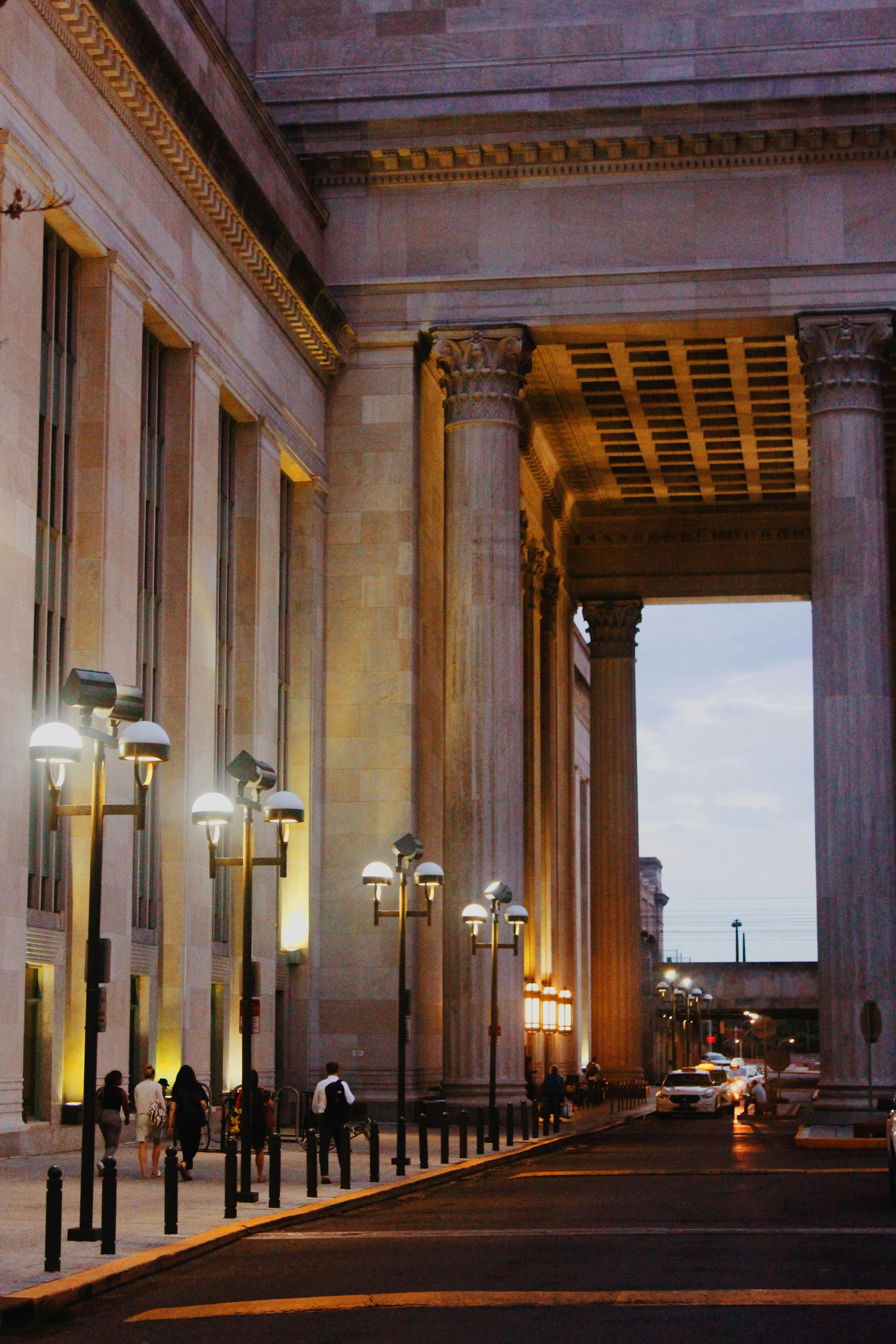 People Walking by Monumental Building · Free Stock Photo