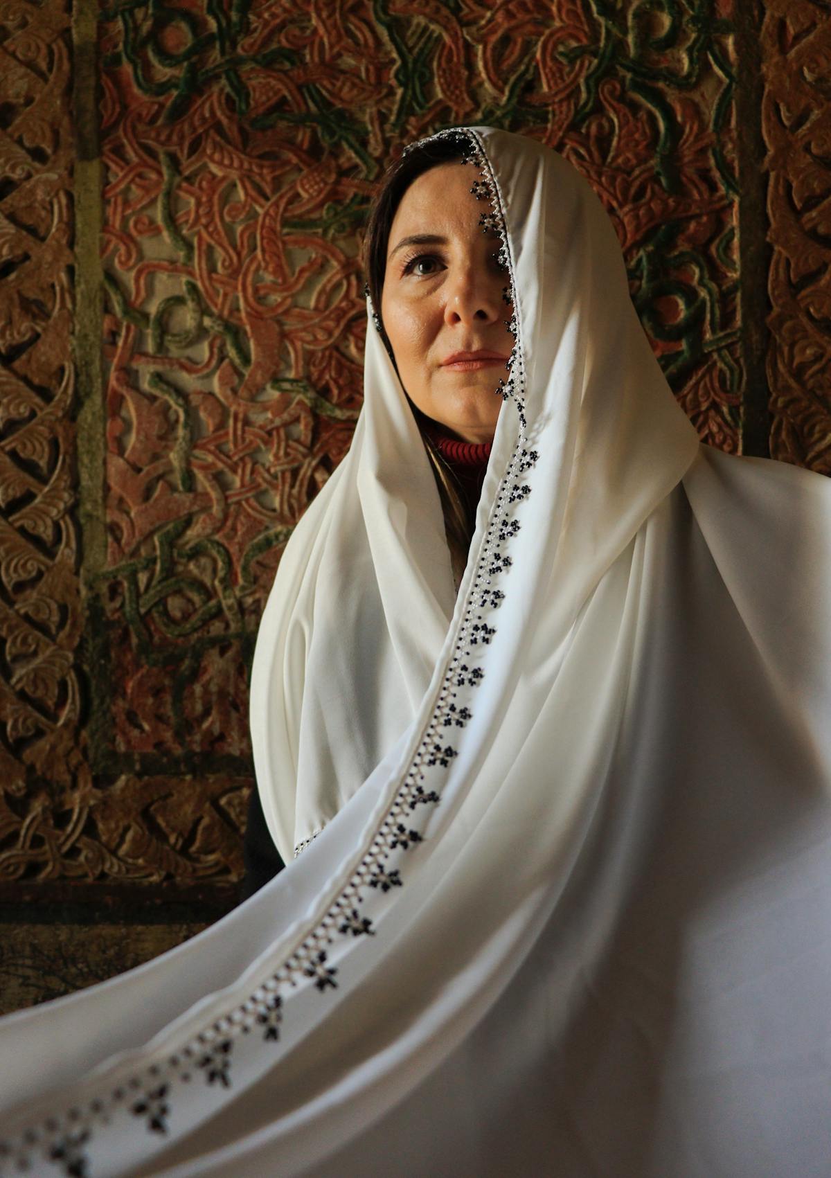 Woman White Background Photos, Download The BEST Free Woman White ...