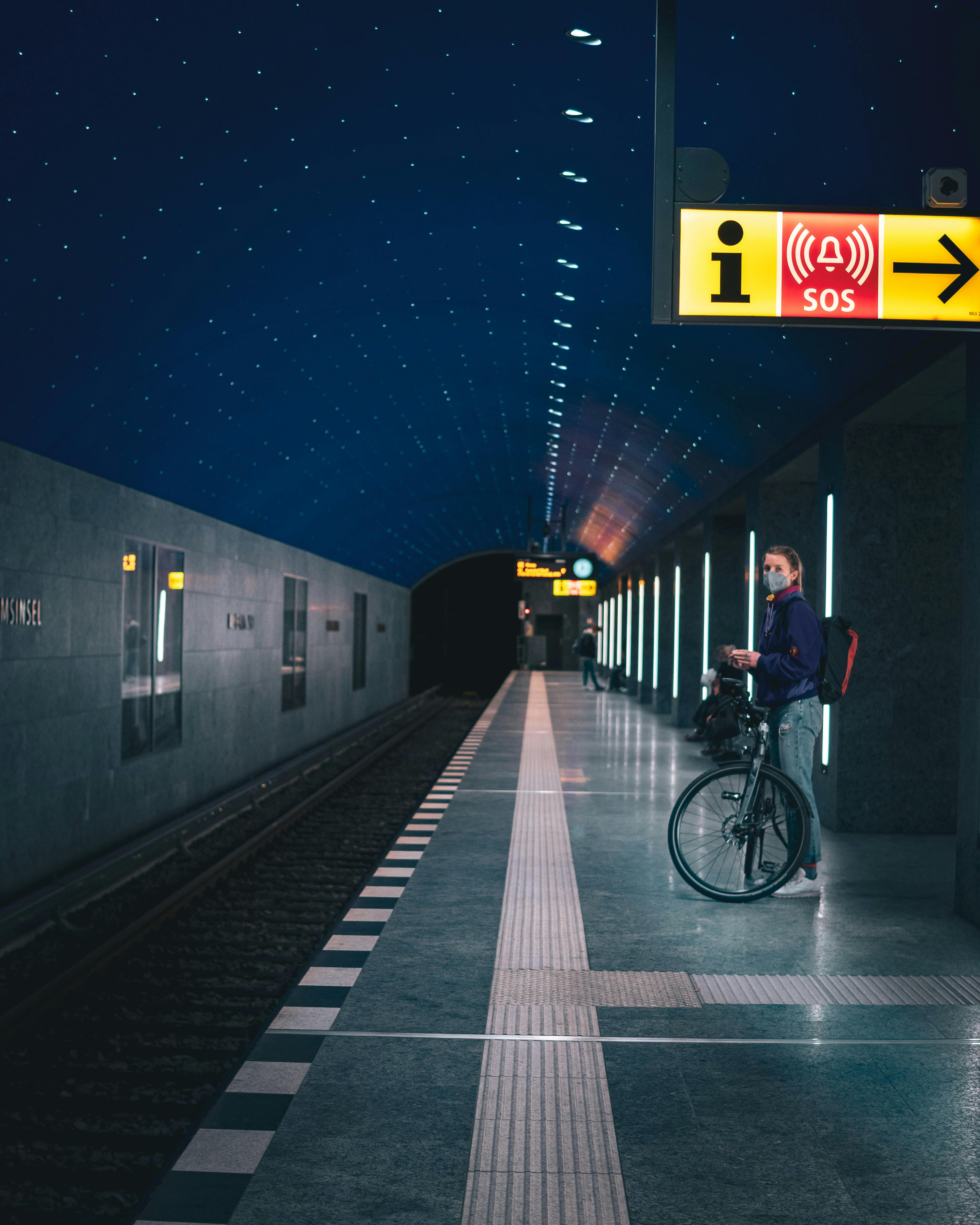 Badner Bahn Photos, Download The BEST Free Badner Bahn Stock Photos ...