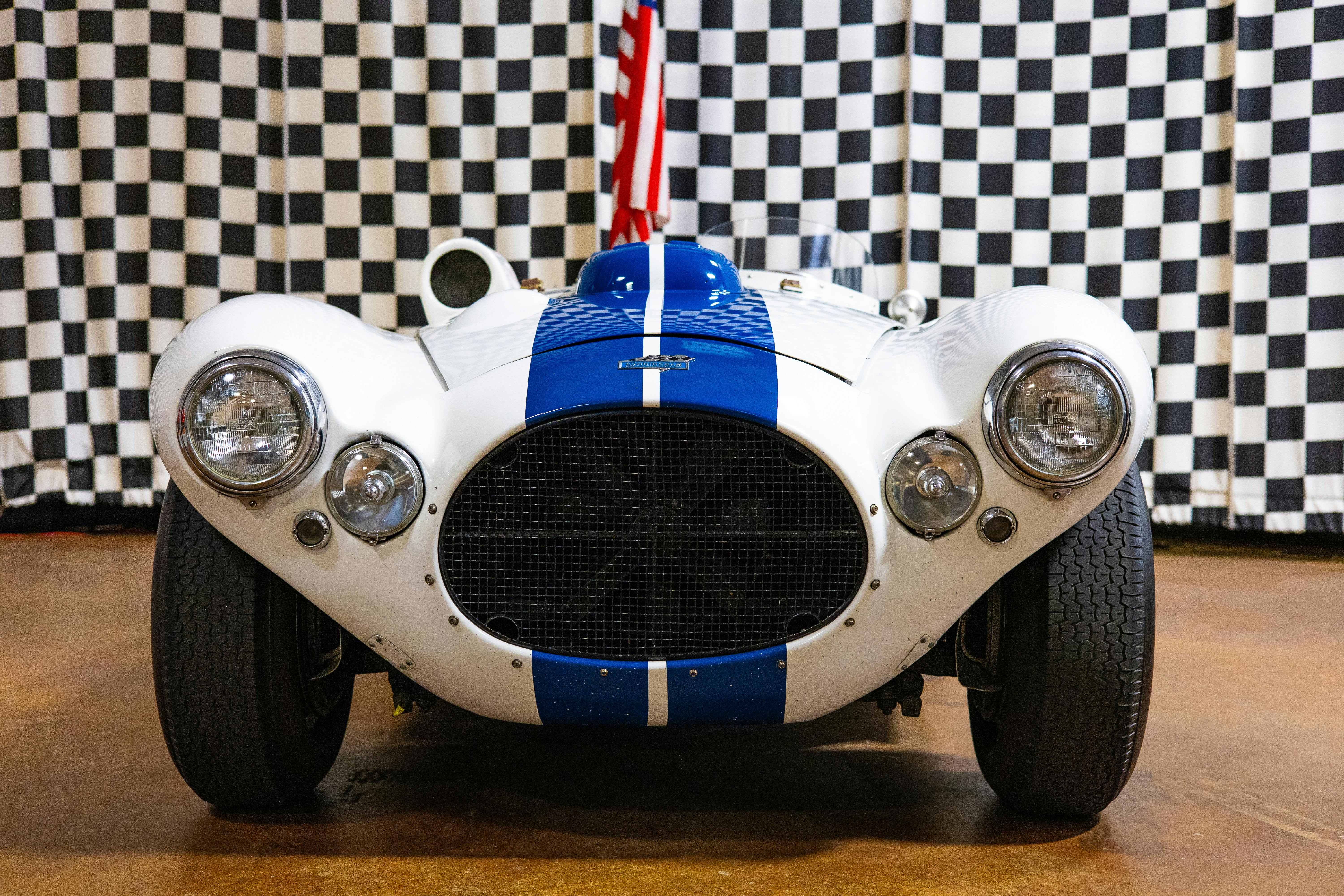 Cunningham C-4R Sports Car on Display at the Museum · Free Stock Photo