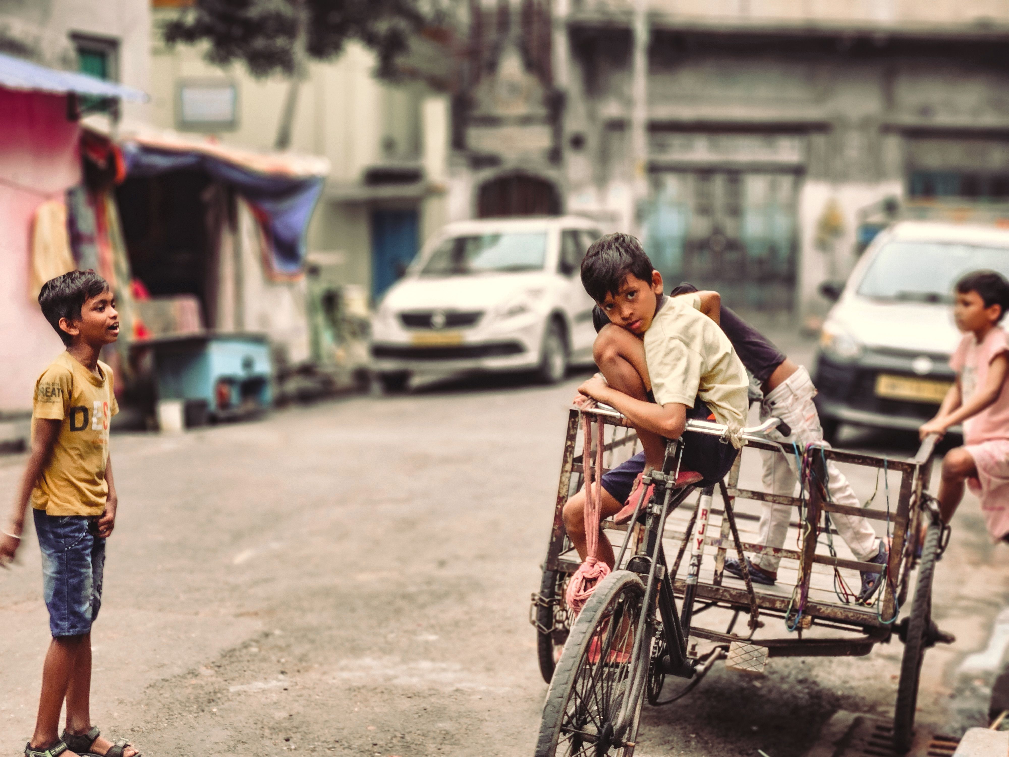Children on Street · Free Stock Photo