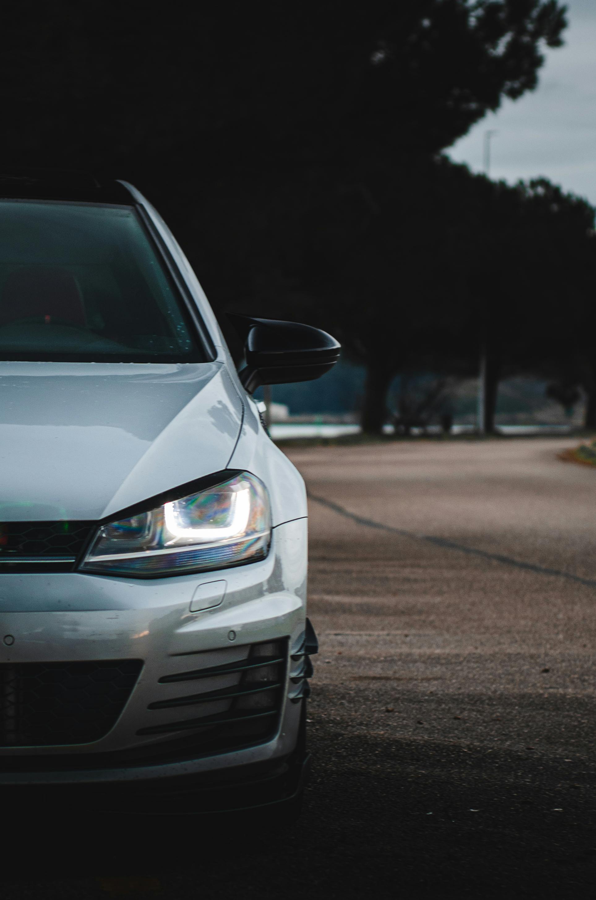White Volkswagen Golf GTI · Free Stock Photo