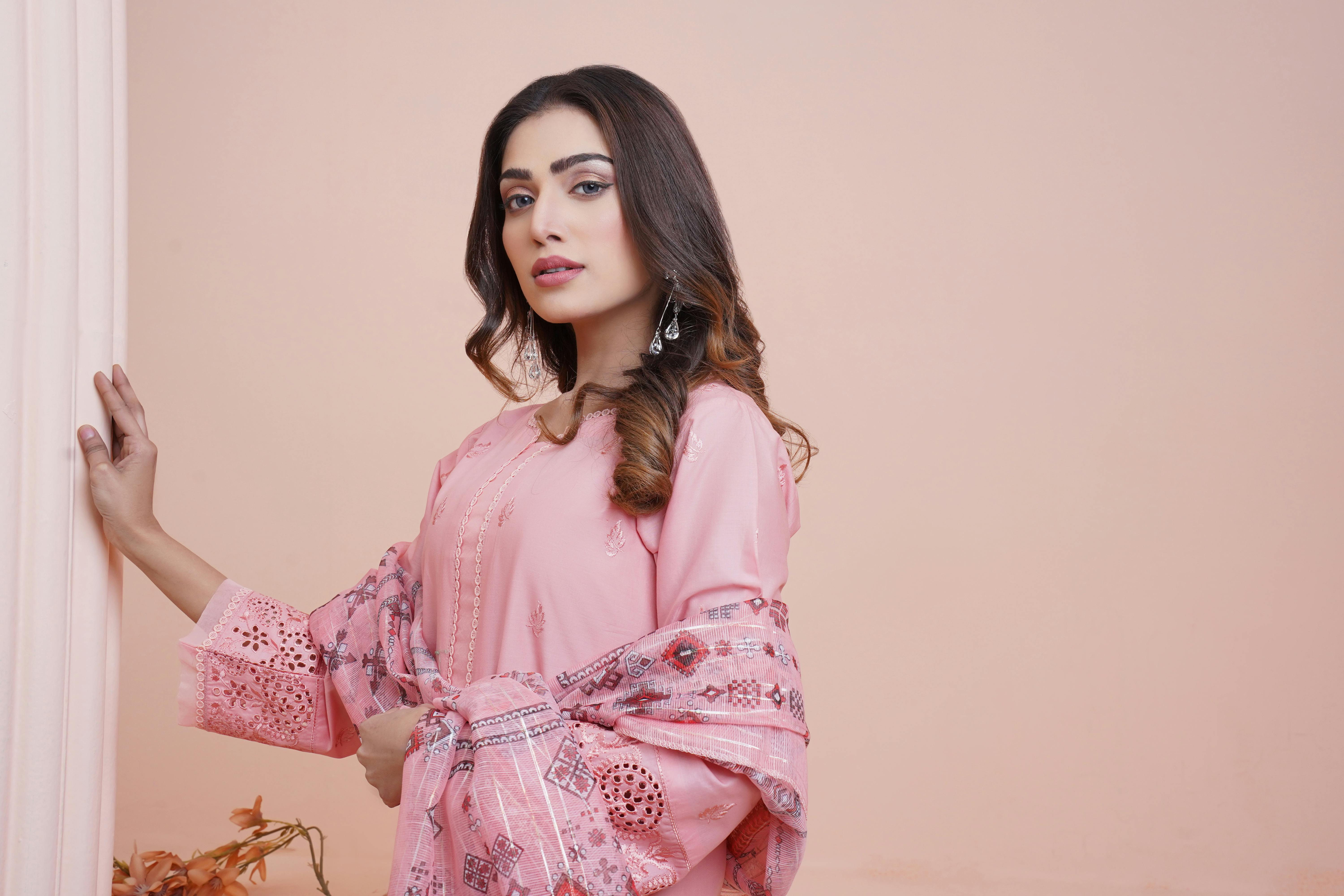 Indian Womam Photos, Download The BEST Free Indian Womam Stock Photos ...