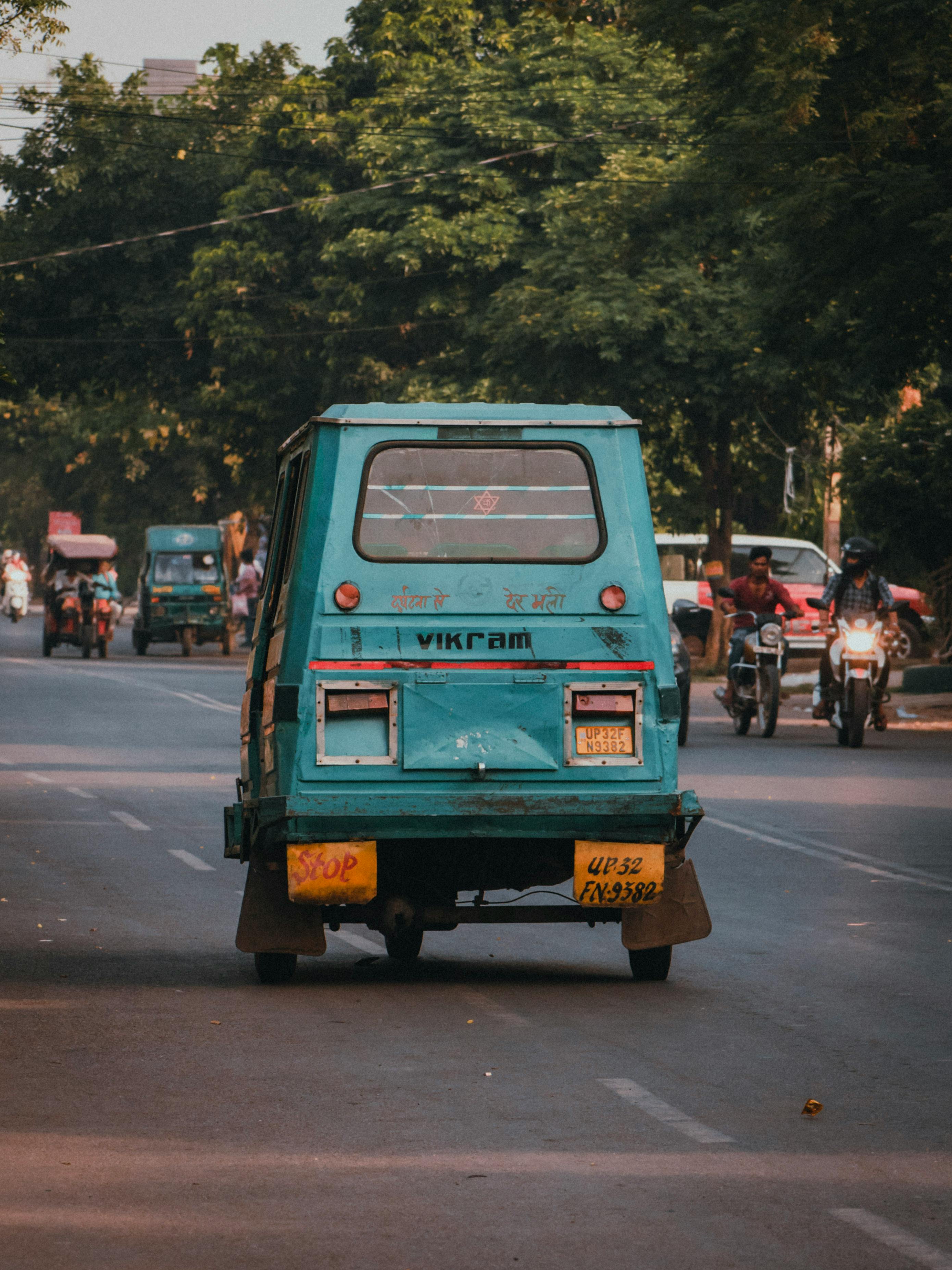 Blue Auto Rickshaw on Street · Free Stock Photo