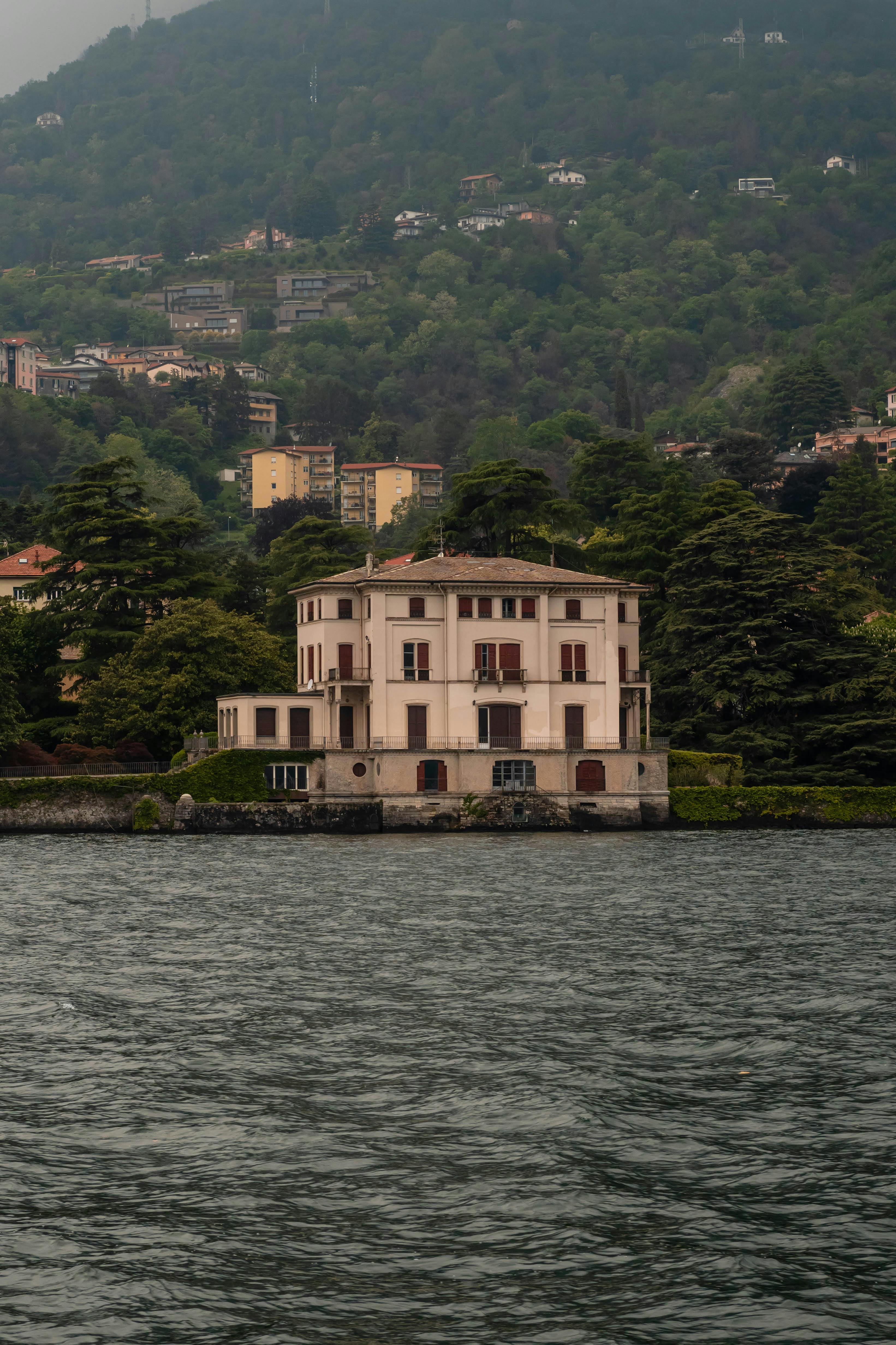 Town and Forest over Lake Como in Italy · Free Stock Photo