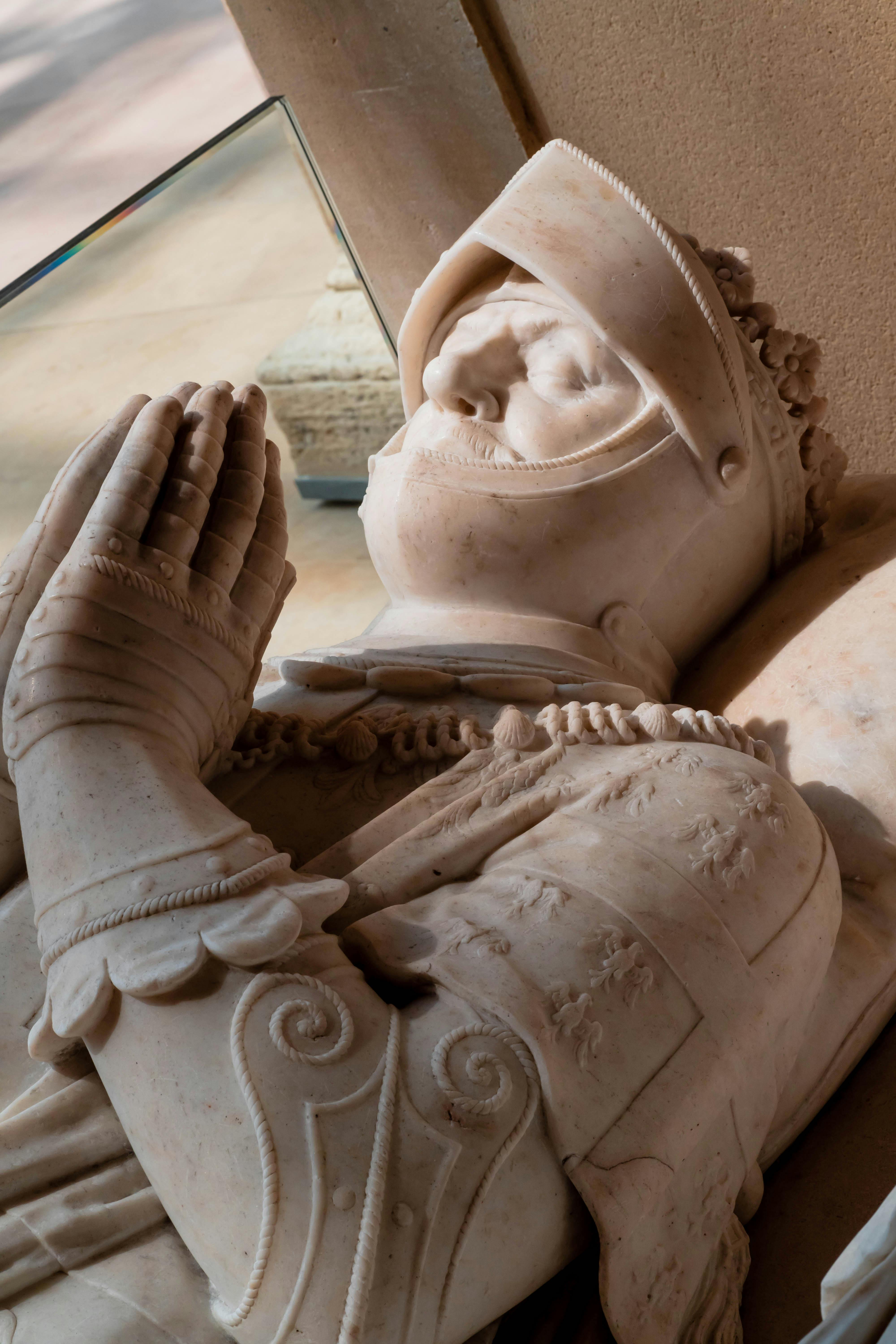 Statue of Zeus at Olympia in Louvre · Free Stock Photo