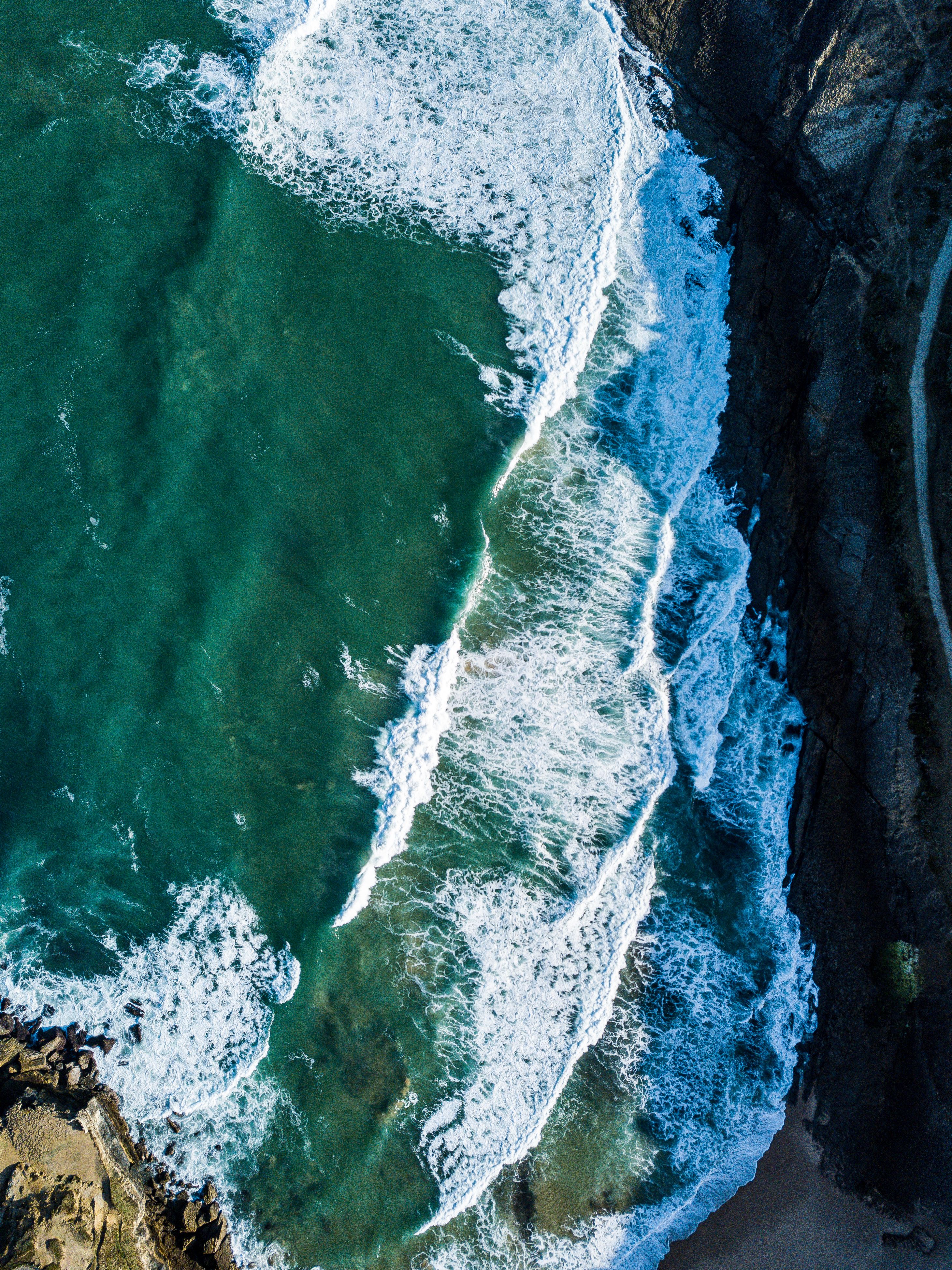 Waves in Bay on Sea Shore · Free Stock Photo