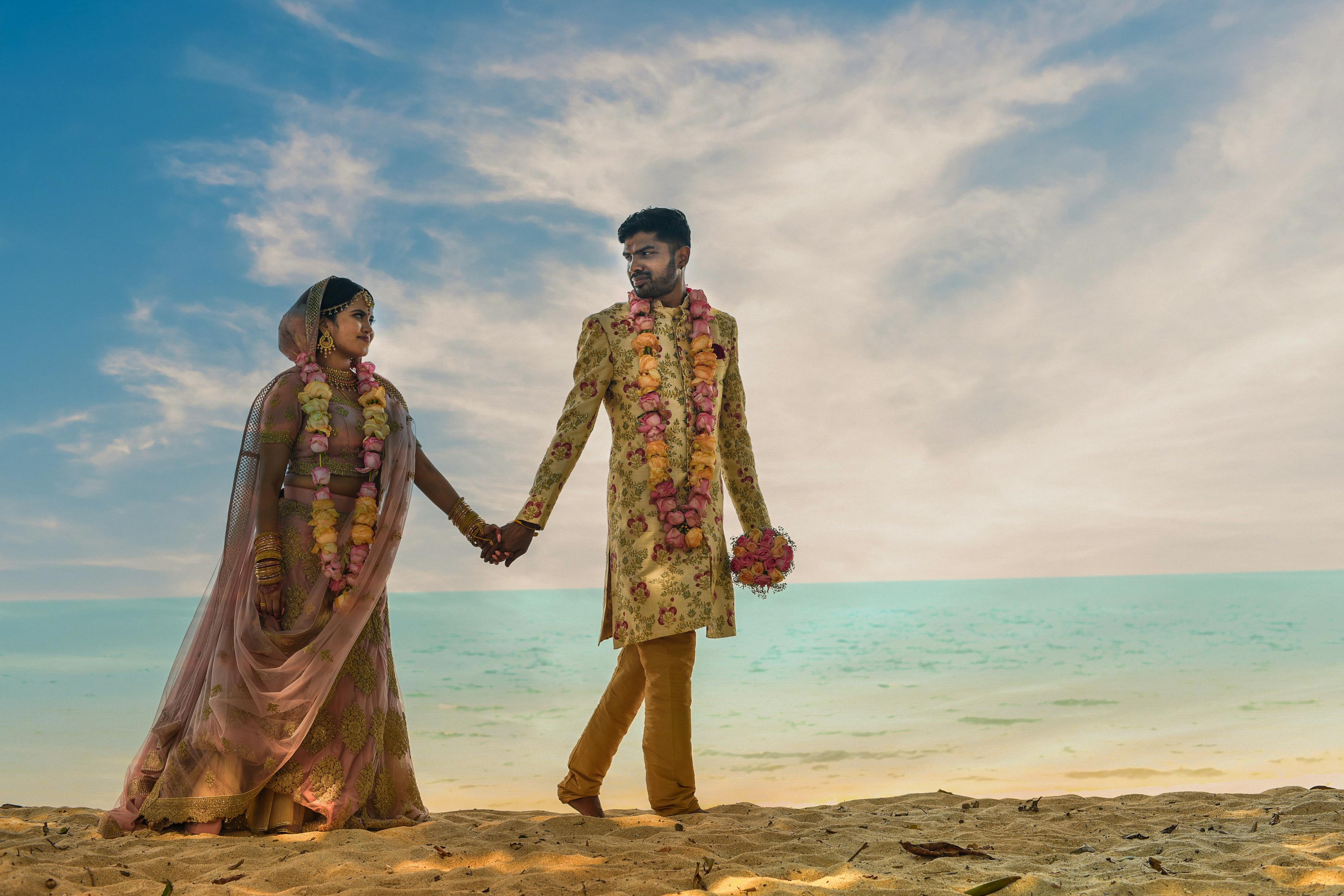 Free Woman Or Man Walking Photos, Download The BEST Free Free Woman Or ...