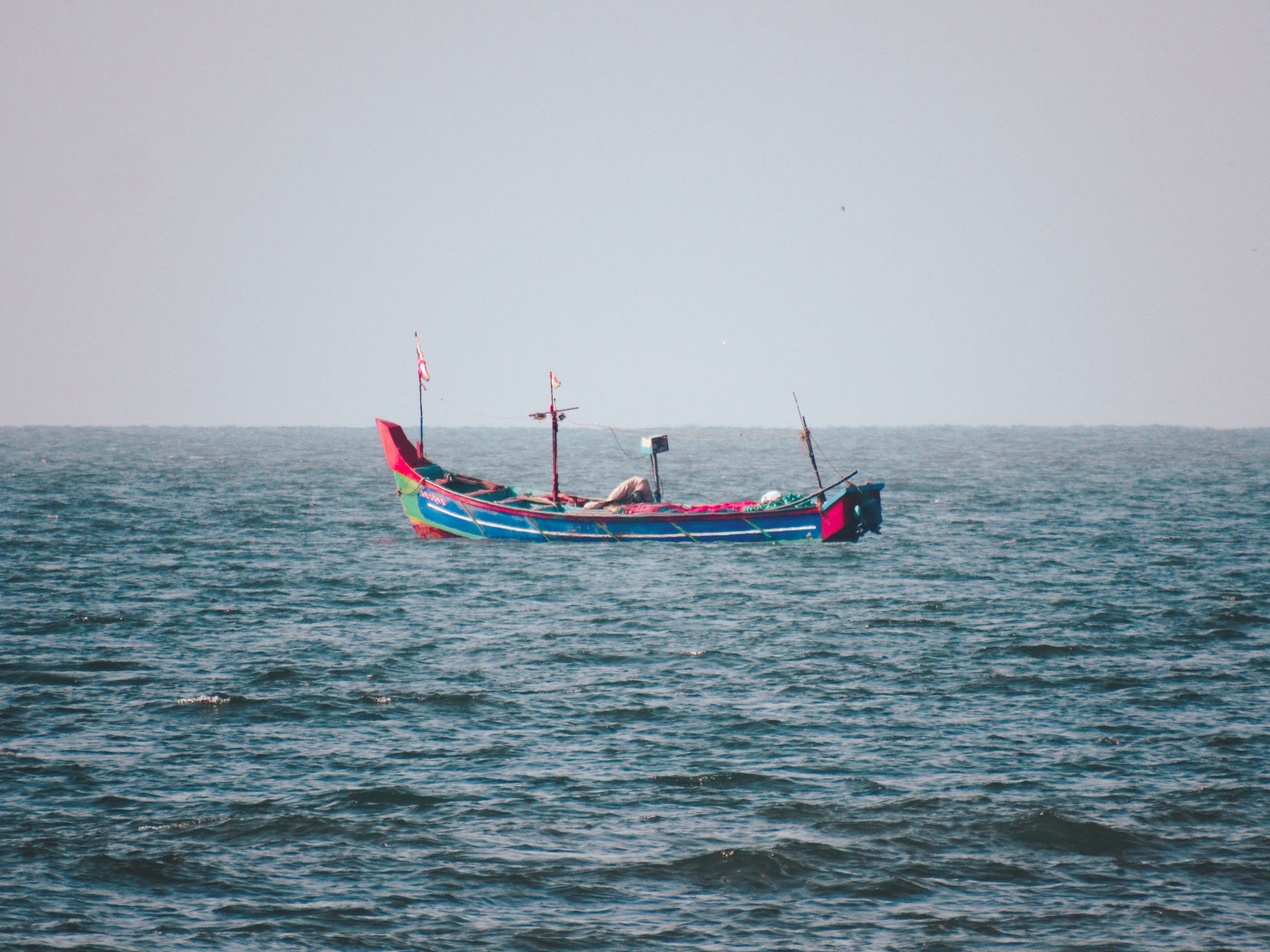 Empty Boat on Sea · Free Stock Photo