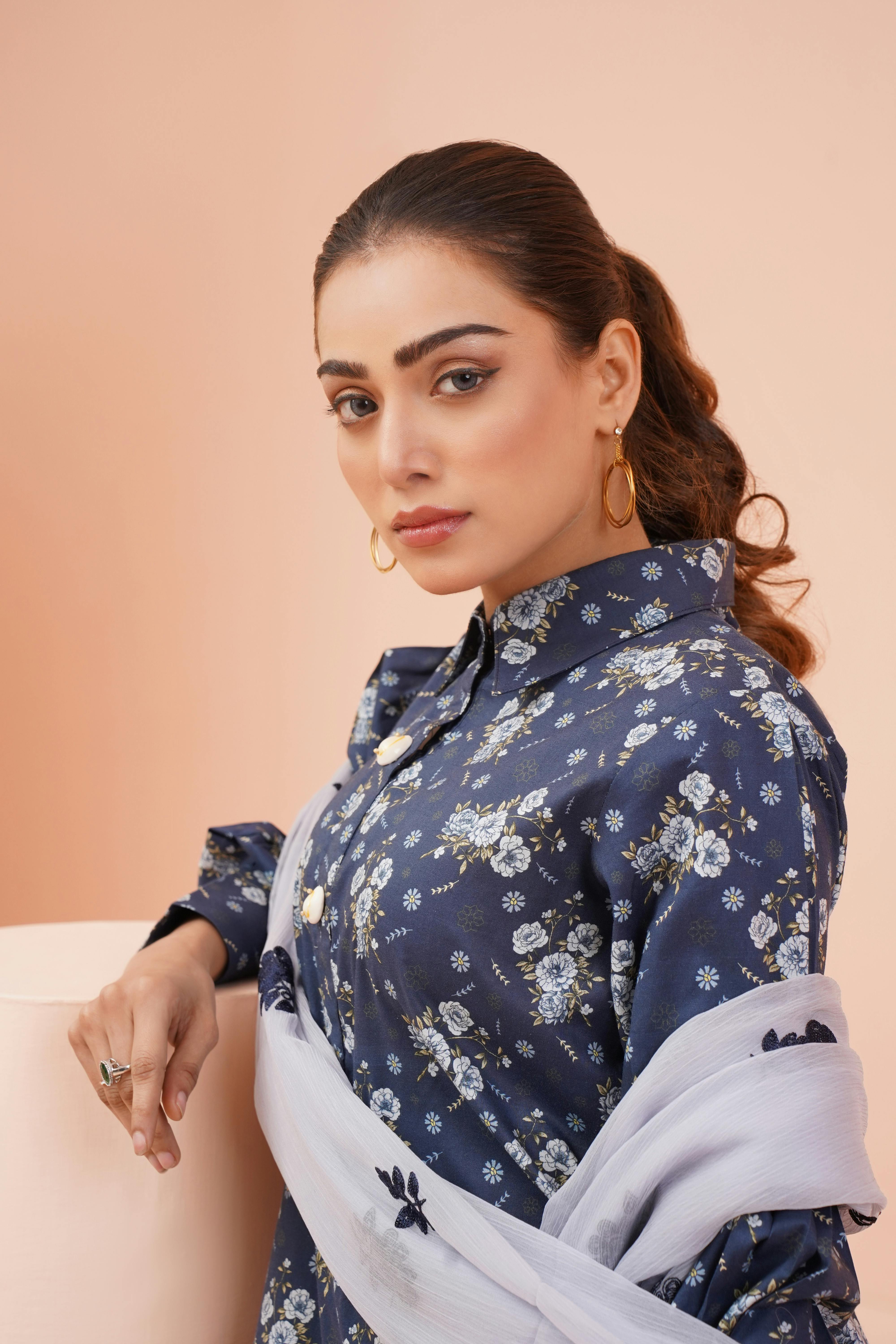 Salvar Kameez Photos, Download The BEST Free Salvar Kameez Stock Photos ...